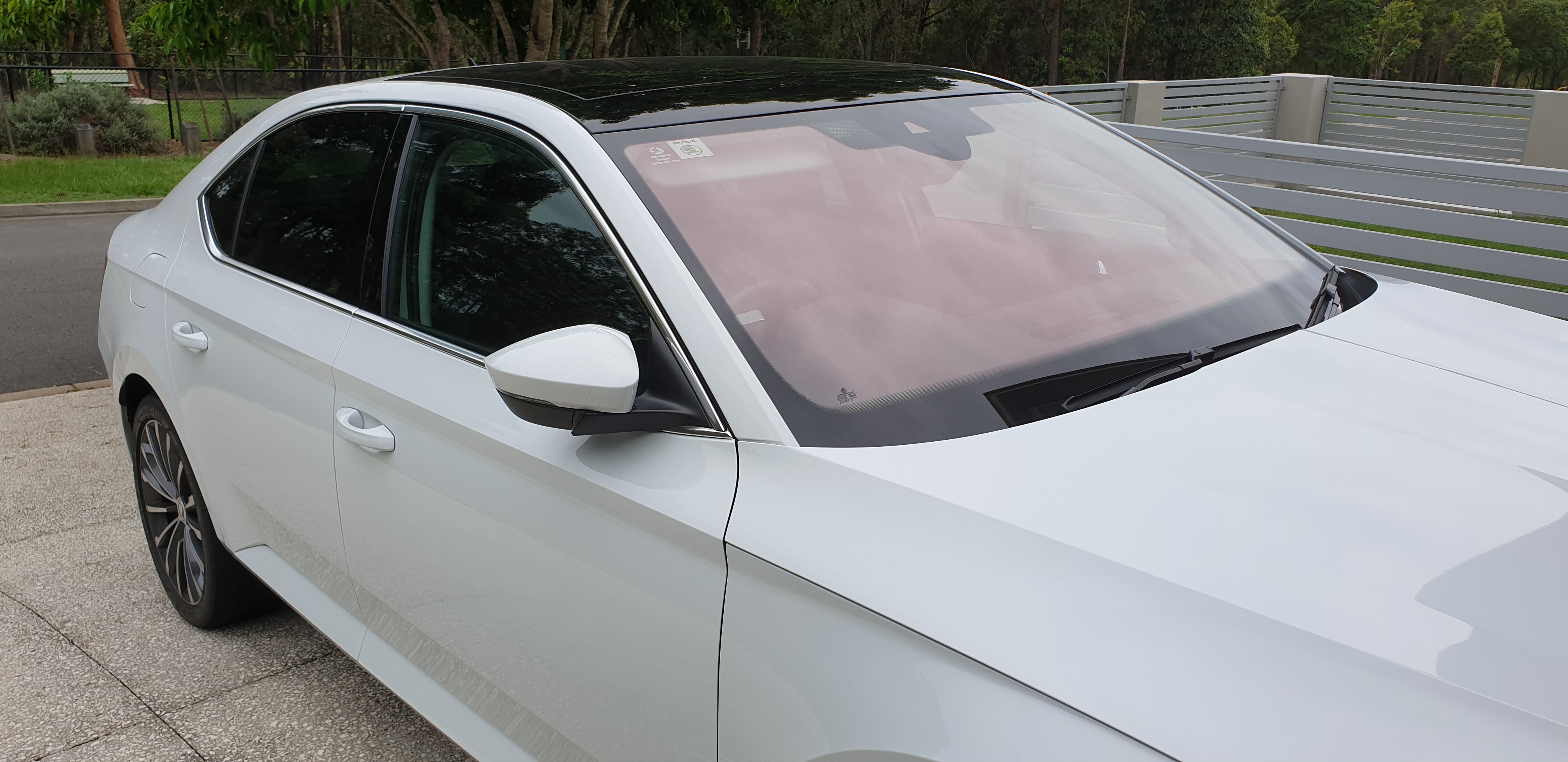 Retrofit heated windscreen Skoda Superb Mk3 2015 2023 BRISKODA