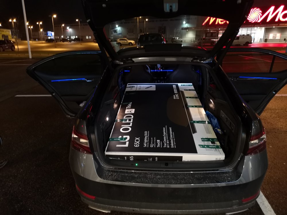 Boot dimension with back seats folded - Skoda Superb Mk3 (2015 - 2023 ...