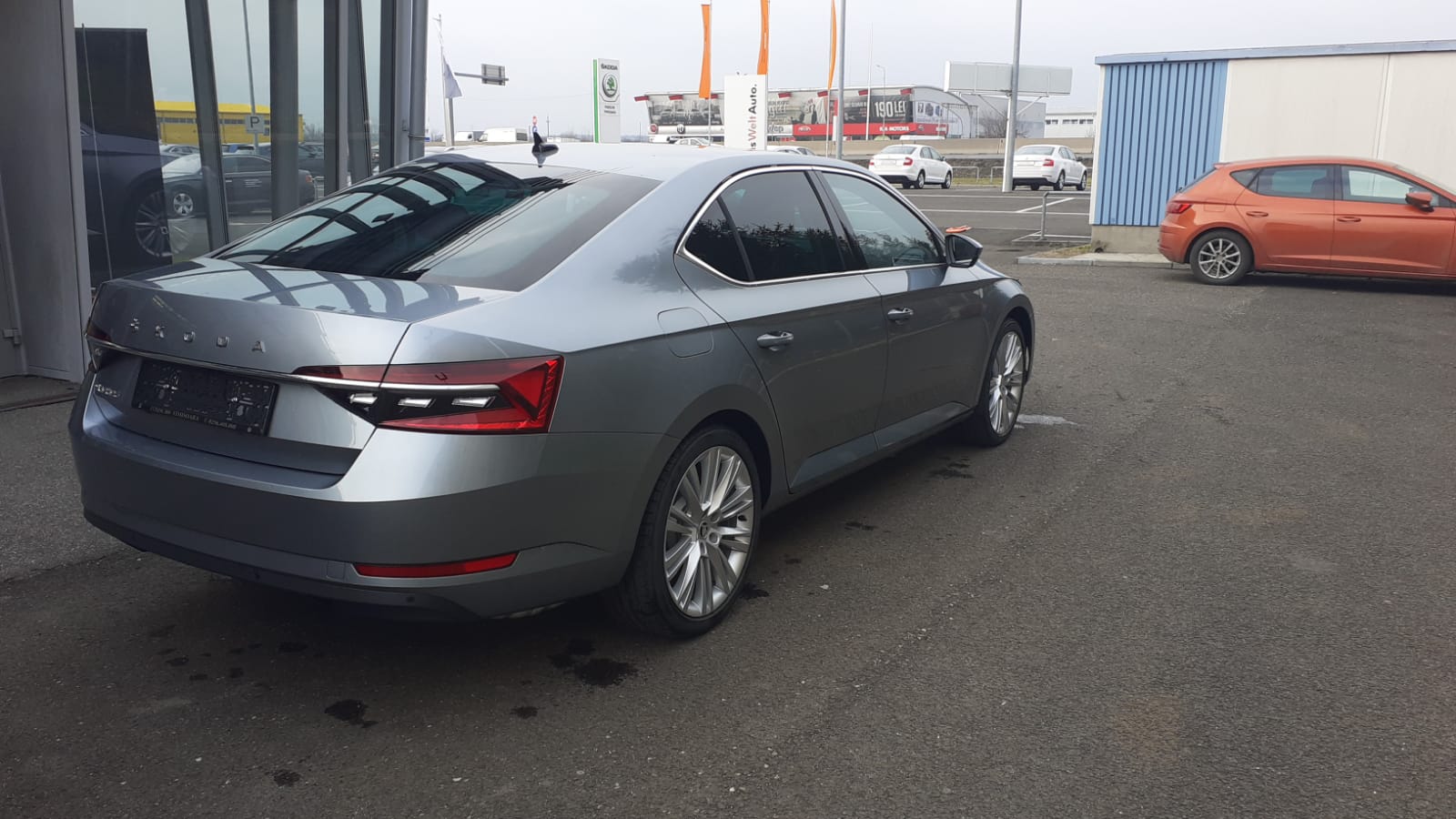 Boot closing from interior button on Superb MK3 - Skoda Superb Mk3 ...