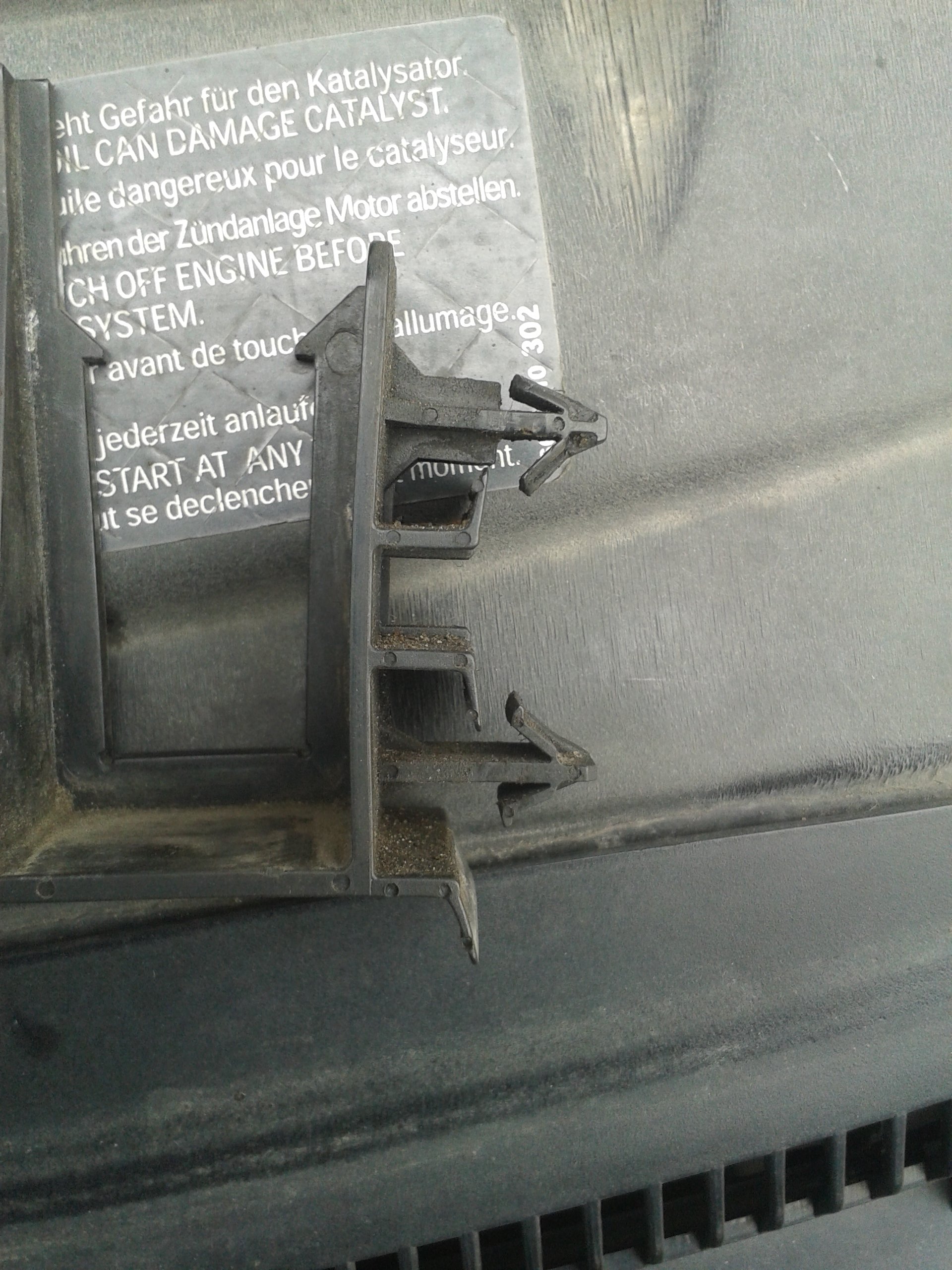 Radiator fan connector - Skoda Fabia Mk1 (1999-2007) - BRISKODA