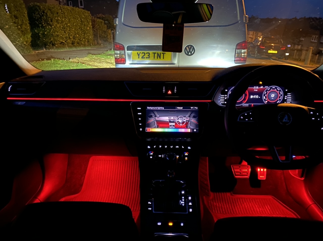 OEM ambient lighting retrofit - Skoda Superb Mk3 (2015 - 2023) - BRISKODA