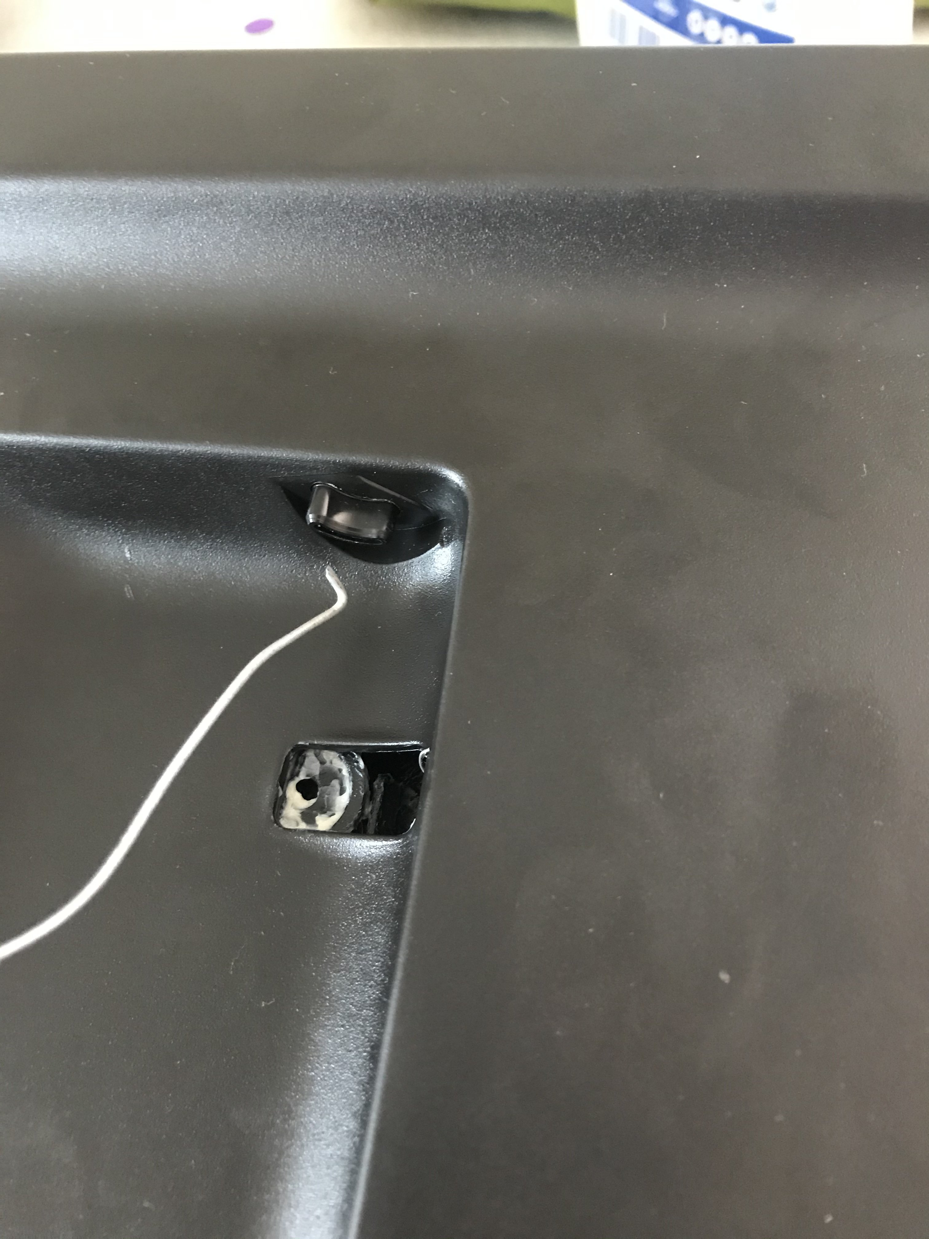 Ski hatch handle - its come off! - Skoda Superb Mk3 (2015 - 2023 ...