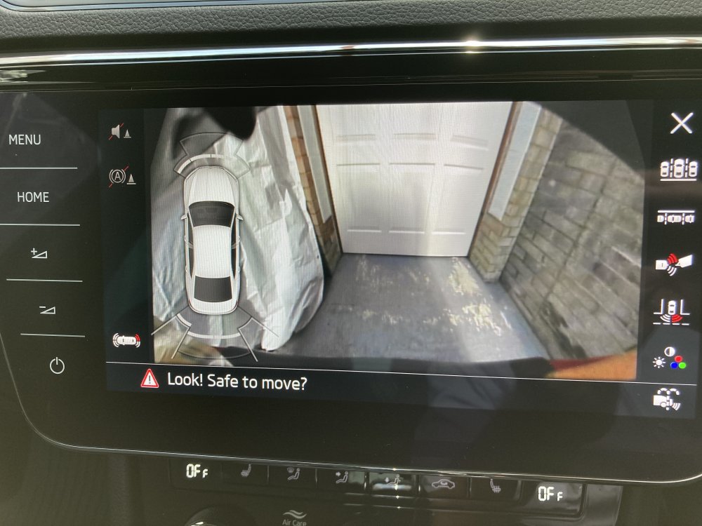 Superb: Reversing Camera Wide angle - Skoda Superb Mk3 (2015 - 2023 ...
