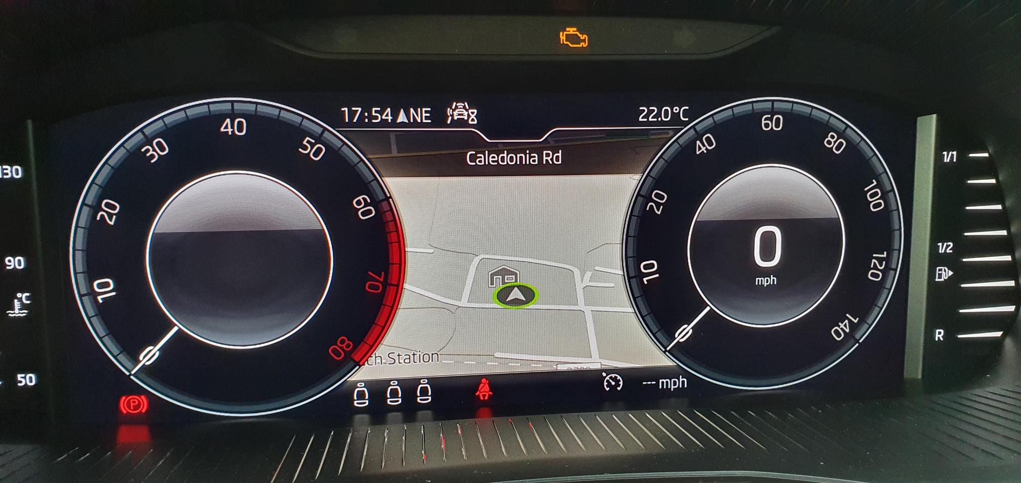 Android Auto Maps in dash display - Škoda Kamiq - BRISKODA