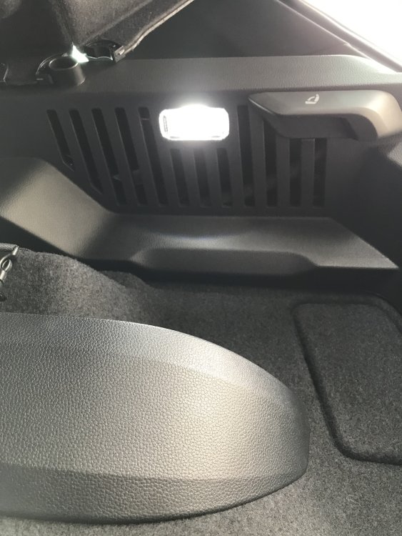 Interior and boot light upgrade - Skoda Karoq - BRISKODA
