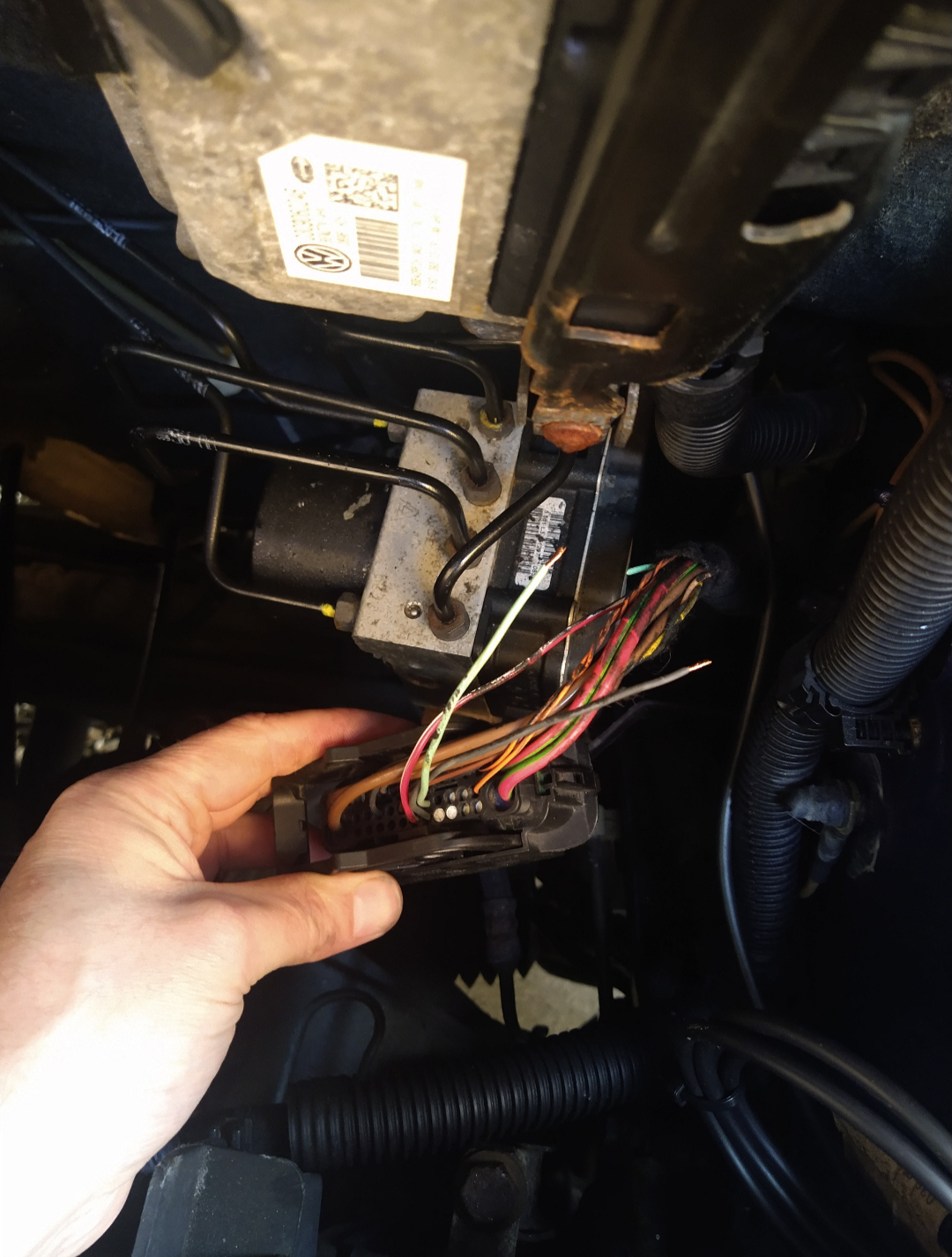 Abs wire fault, corroded. Fault code 00285 - Skoda Fabia Mk2 (2007-2014 ...