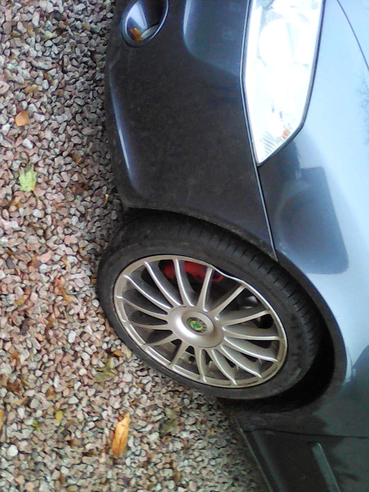 Limited edition VRS 2009 18" alloy wheel required 14 spoke - Skoda ...