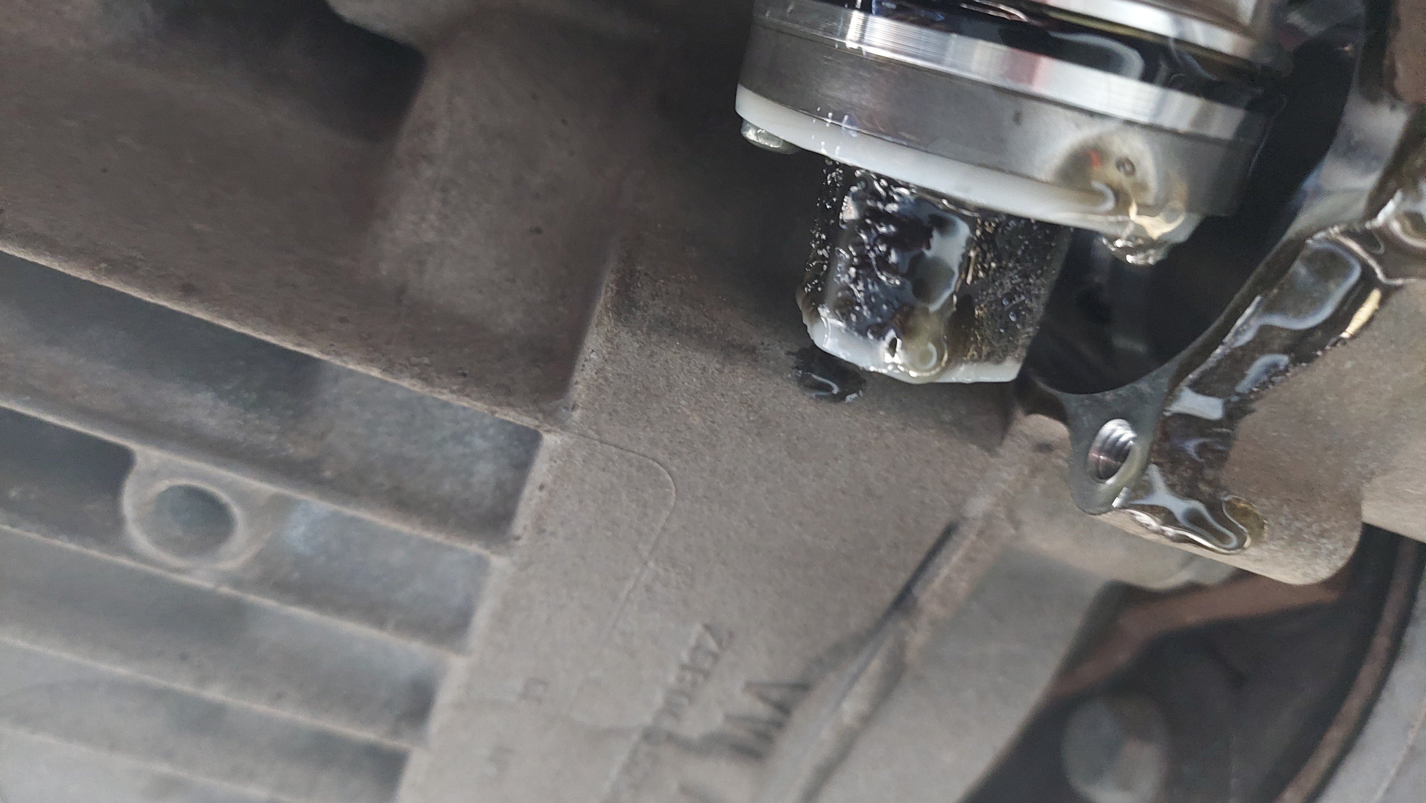 Charge pressure actuator Code P334B00 - Skoda Fabia Mk3 (2014-2021 ...