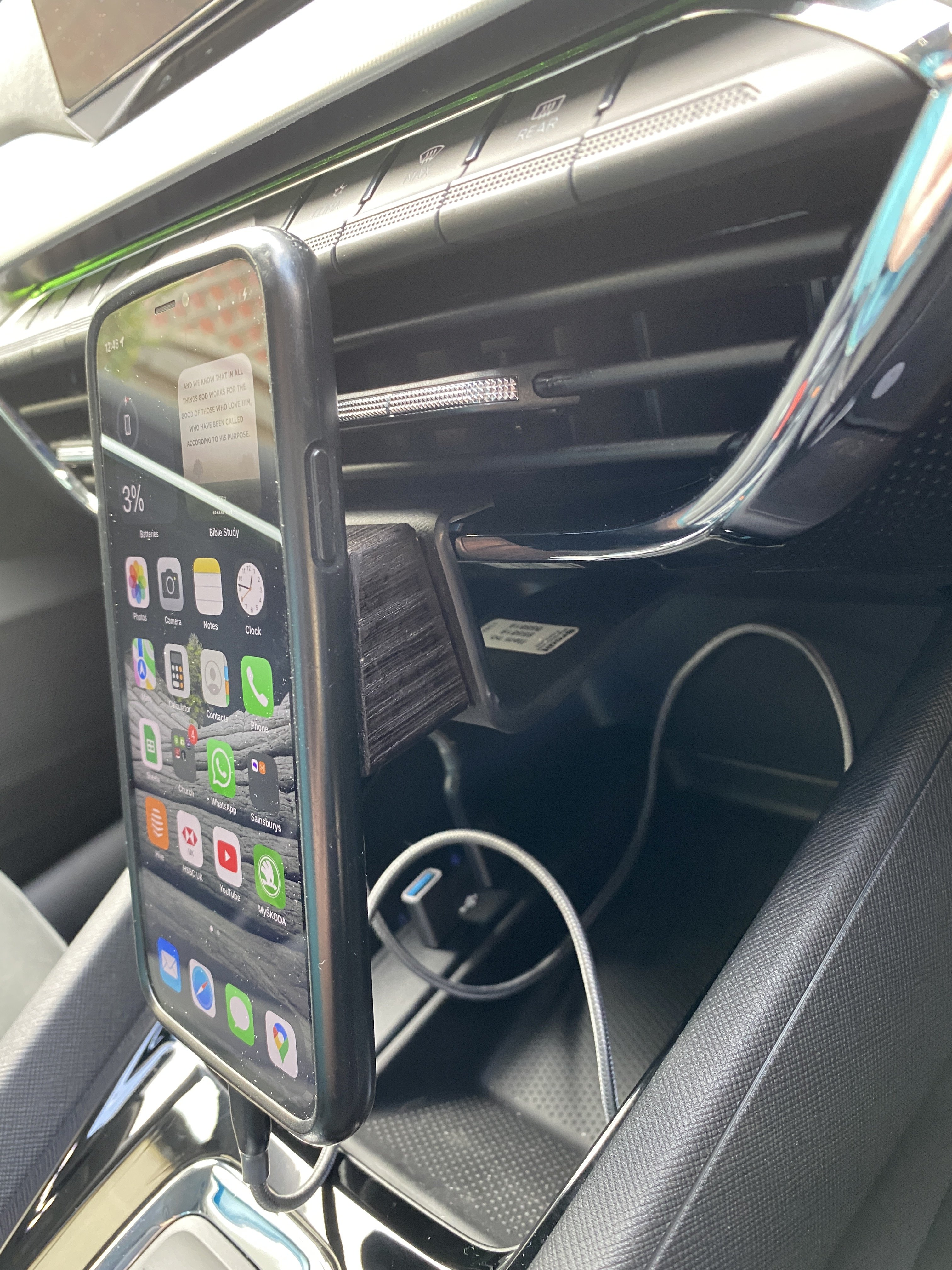 Making a custom Quadlock/Proclip phone mount - Skoda Octavia Mk4 (2020 ...