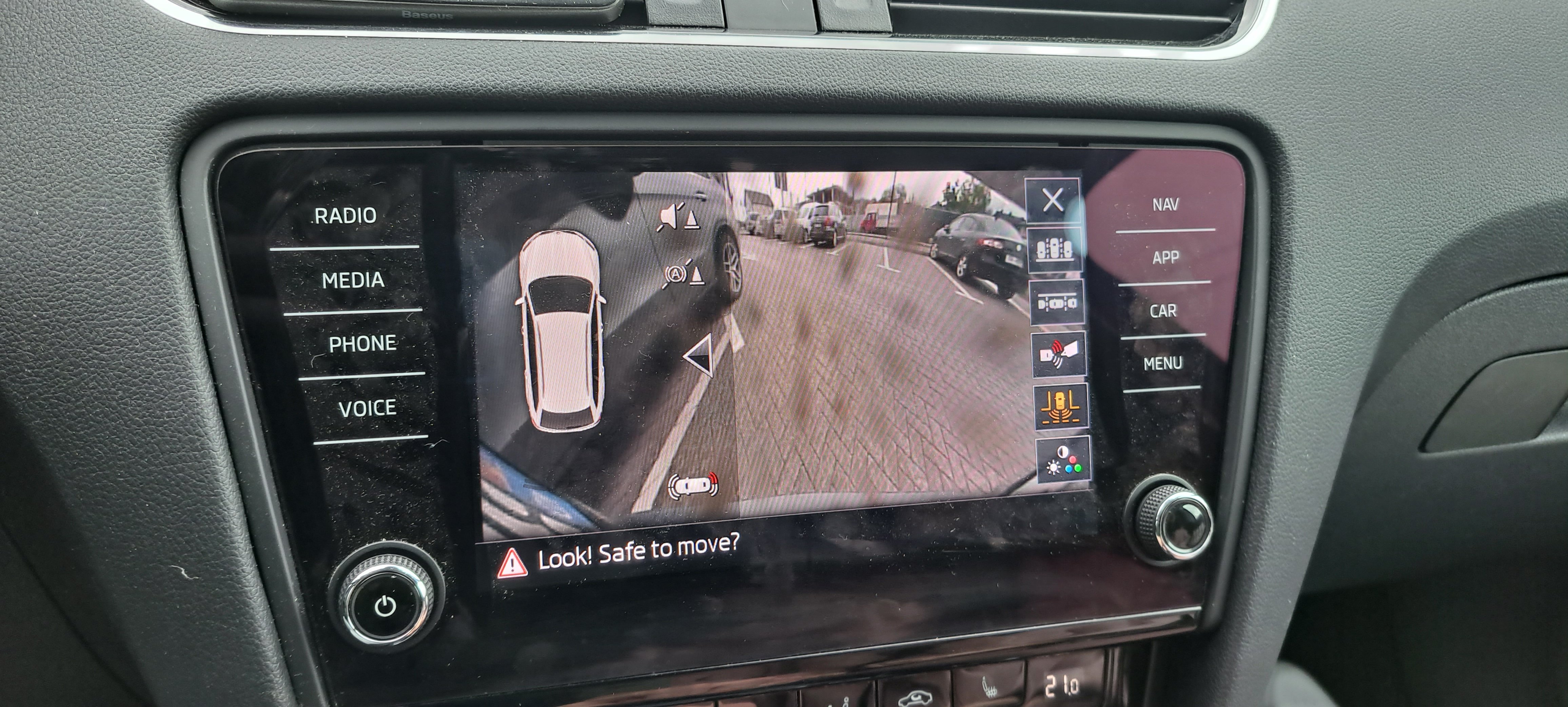 How To - Reverse Camera Fitting Guide - Page 6 - Skoda Octavia Guides ...