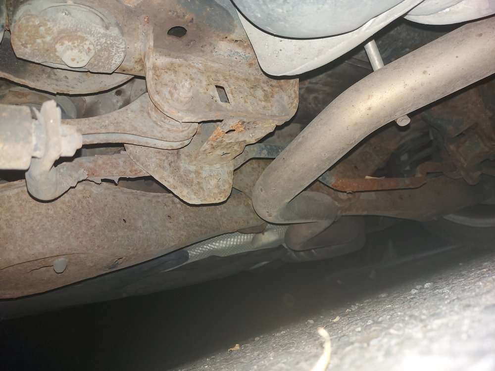 Rear subframe corrosion. - Skoda Superb Mk2 (2008-2015) - BRISKODA