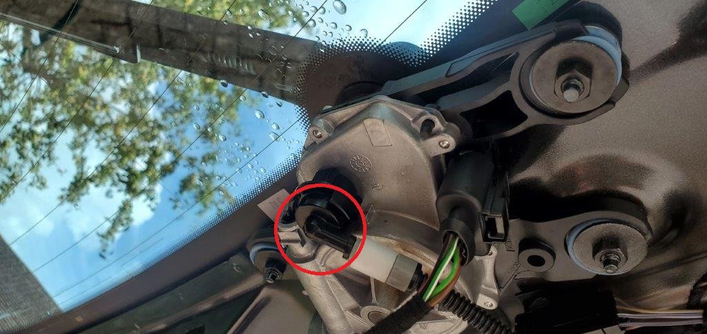 Blocked Rear Washer Jet Fix (Superb Liftback/Hatch/Saloon) - Skoda ...