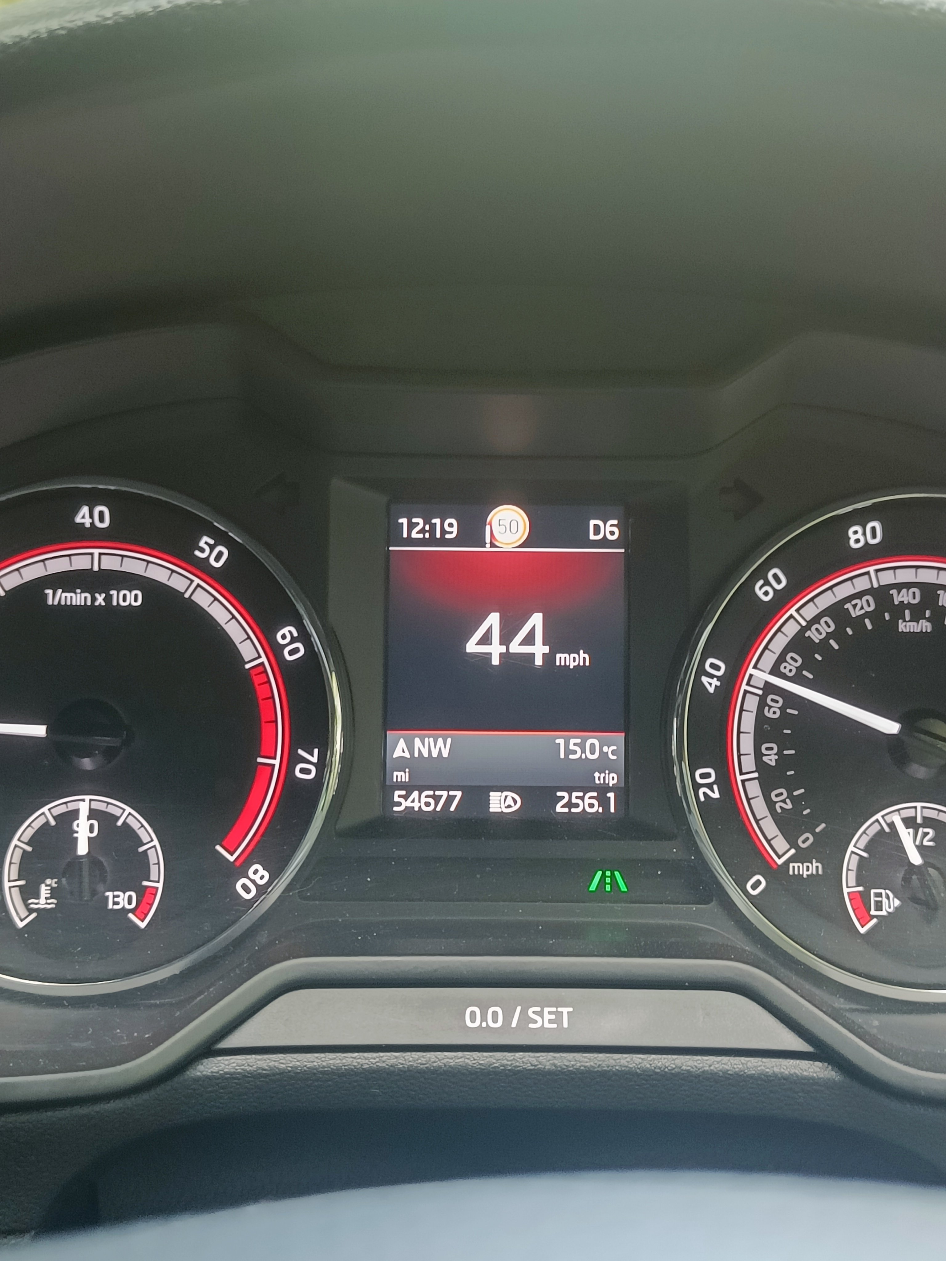 Dynamic Road Sign Currently Restricted - Skoda Octavia Mk3 (2013 - 2020 ...