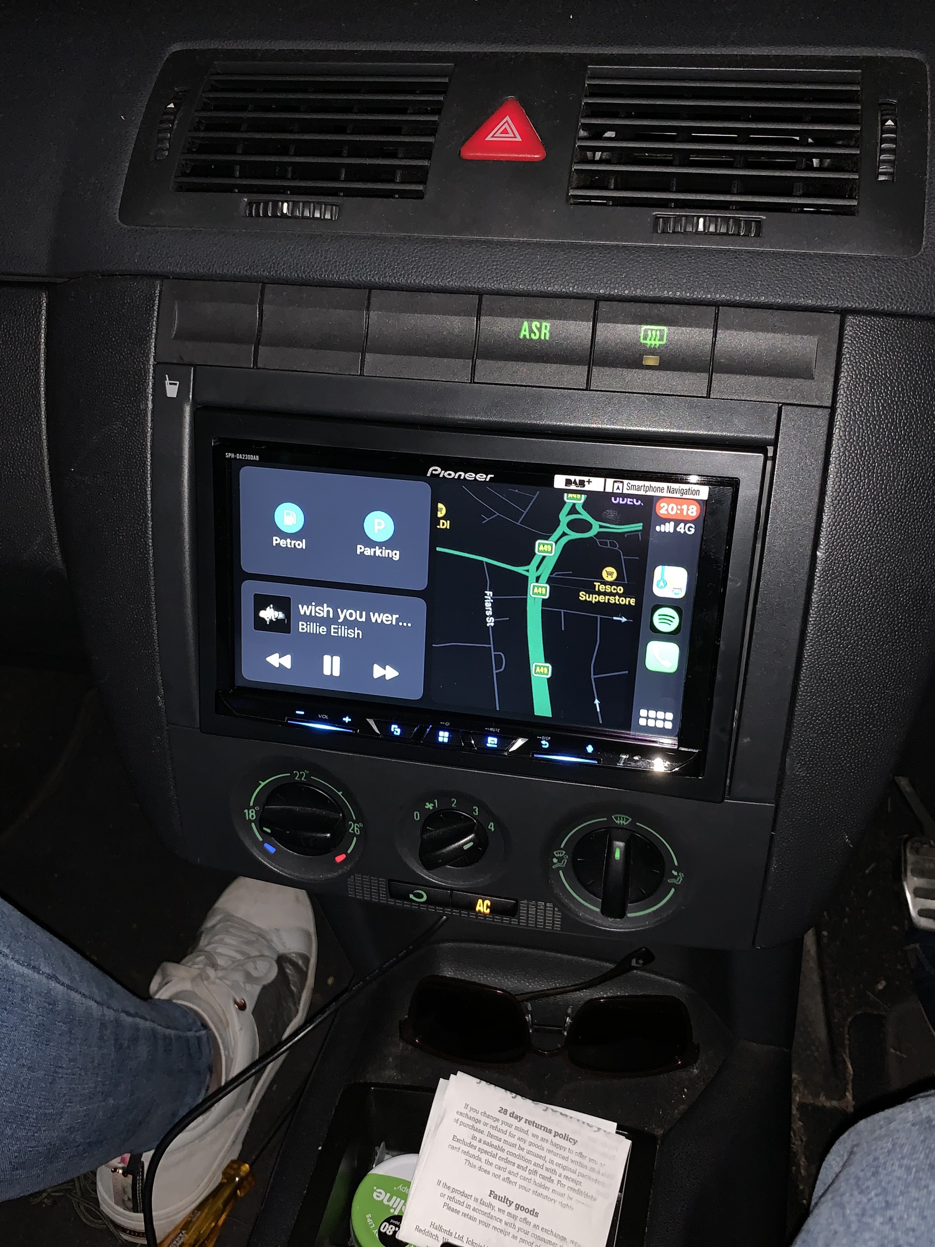 Has anyone ever installed a DAB & Car Play radio in a Mk1 Fabia ...