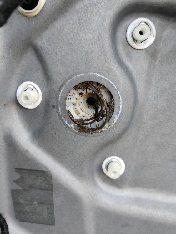 Superb Mk2 Window Regulator Replacement - Skoda Superb Mk2 (2008-2015 ...