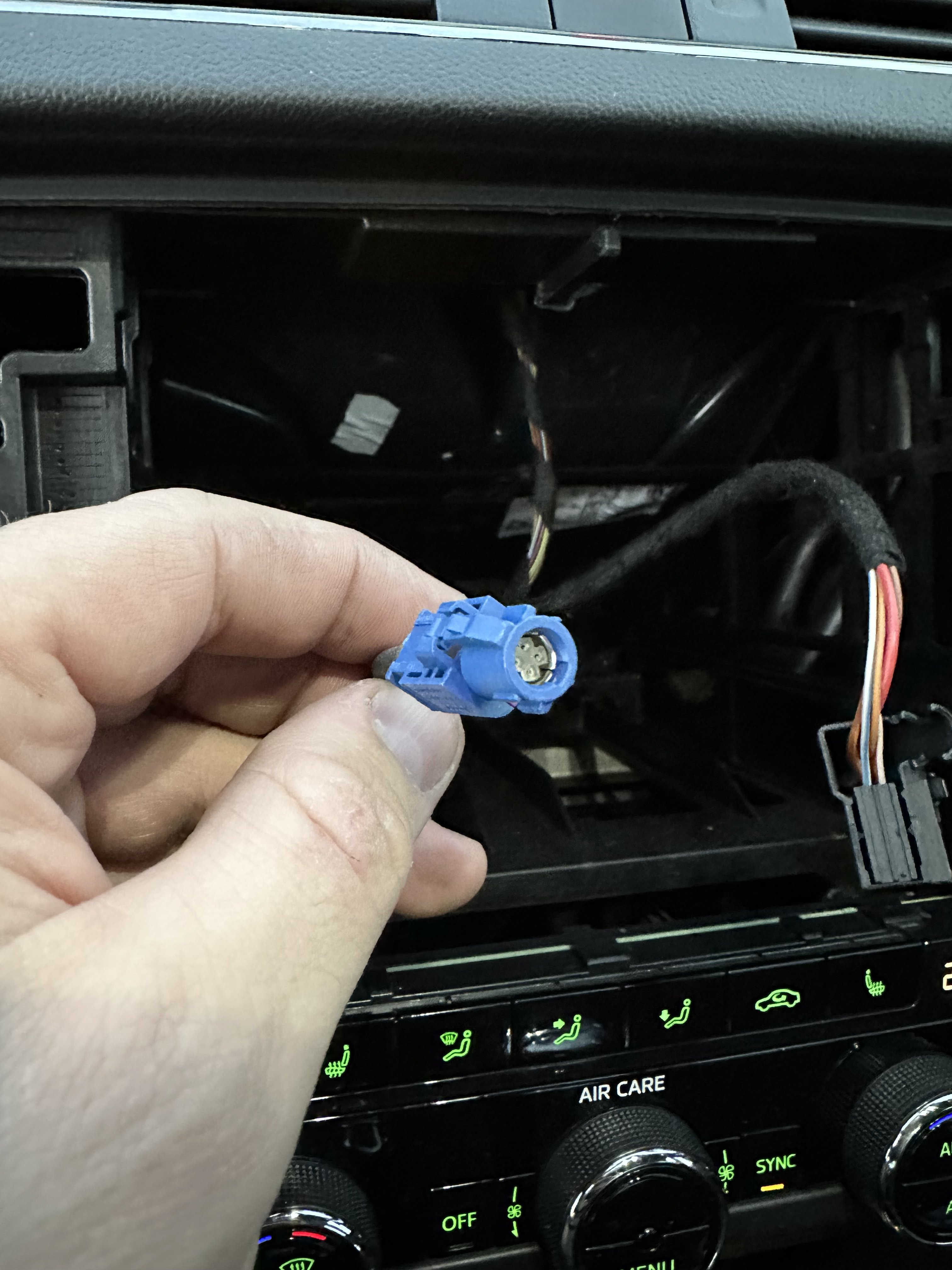 MIB 2.5 and VC install - Skoda Octavia Mk3 (2013 - 2020) - BRISKODA