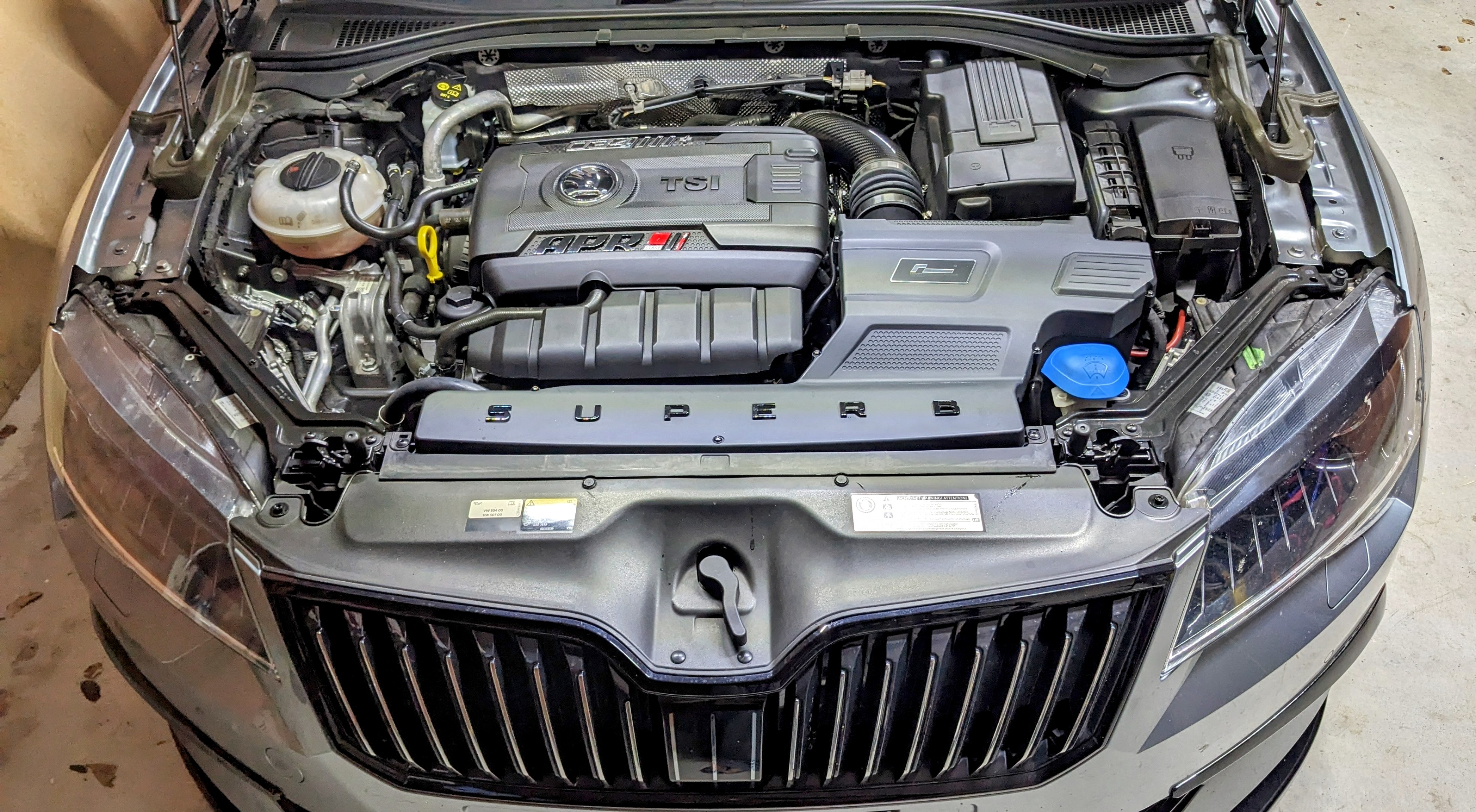 Superb engine bays (2.0tsi) - Skoda Superb Mk3 (2015 - 2023) - BRISKODA