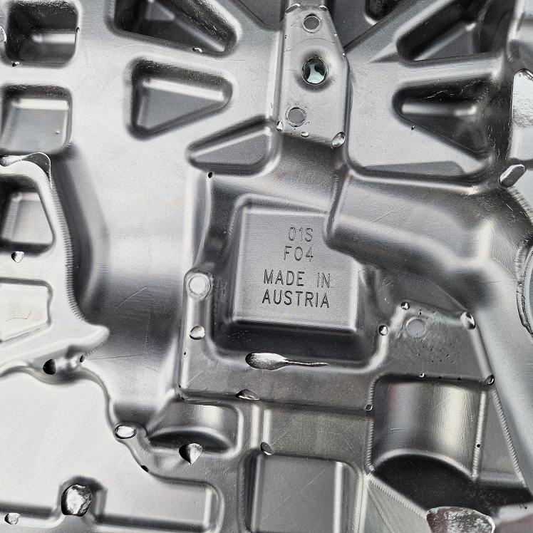 Old & New Engine Cover - Skoda Superb Mk3 (2015 - 2023) - BRISKODA