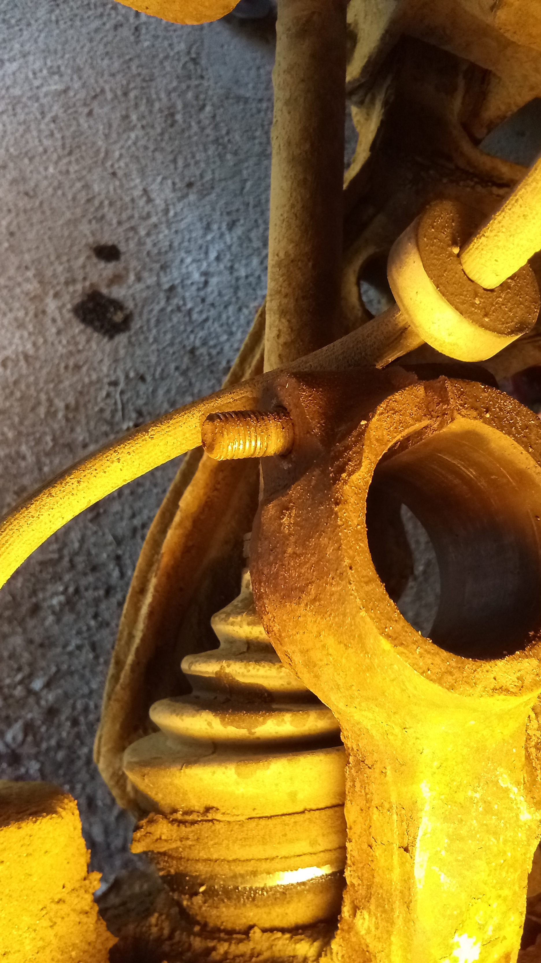 Skoda Felicia Front Shock Absorber pinch bolt problem..... - Skoda ...