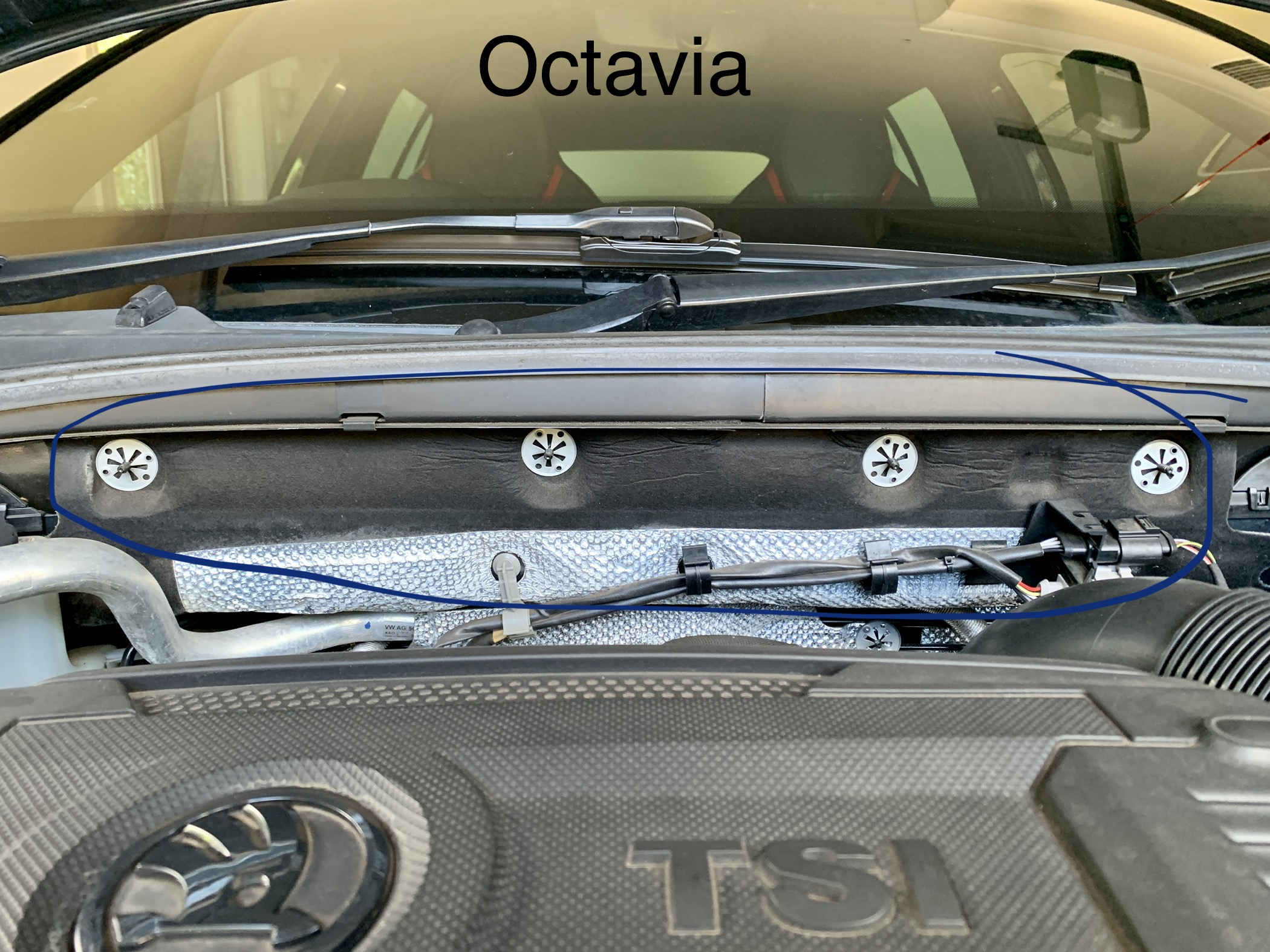 Inner bonnet covers - Skoda Octavia Mk3 (2013 - 2020) - BRISKODA