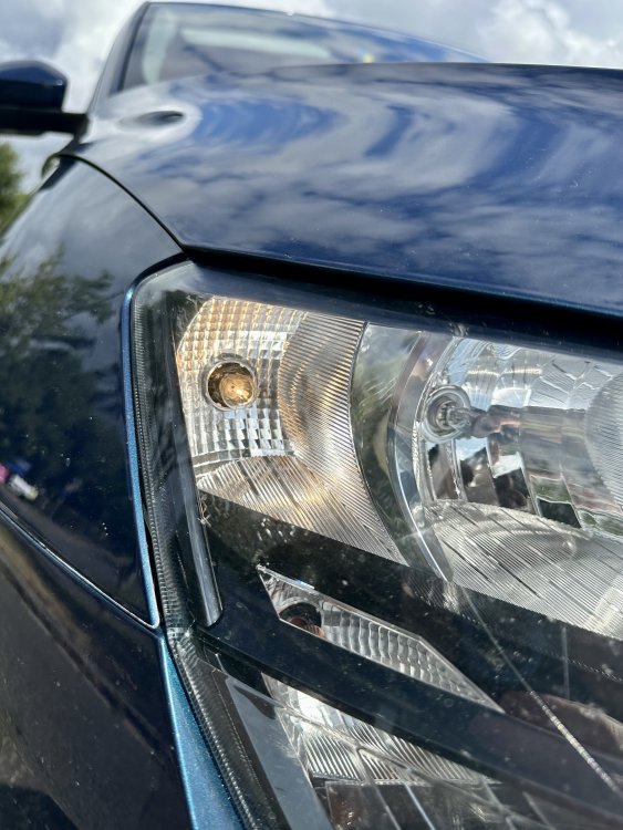 Retro fitting LED DRL bulbs - Skoda Superb Mk3 (2015 - 2023) - BRISKODA