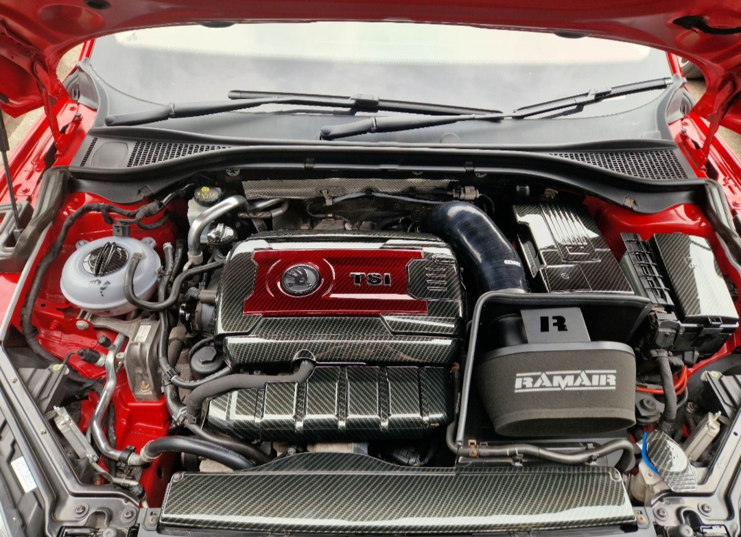 Superb engine bays (2.0tsi) - Skoda Superb Mk3 (2015 - 2023) - BRISKODA