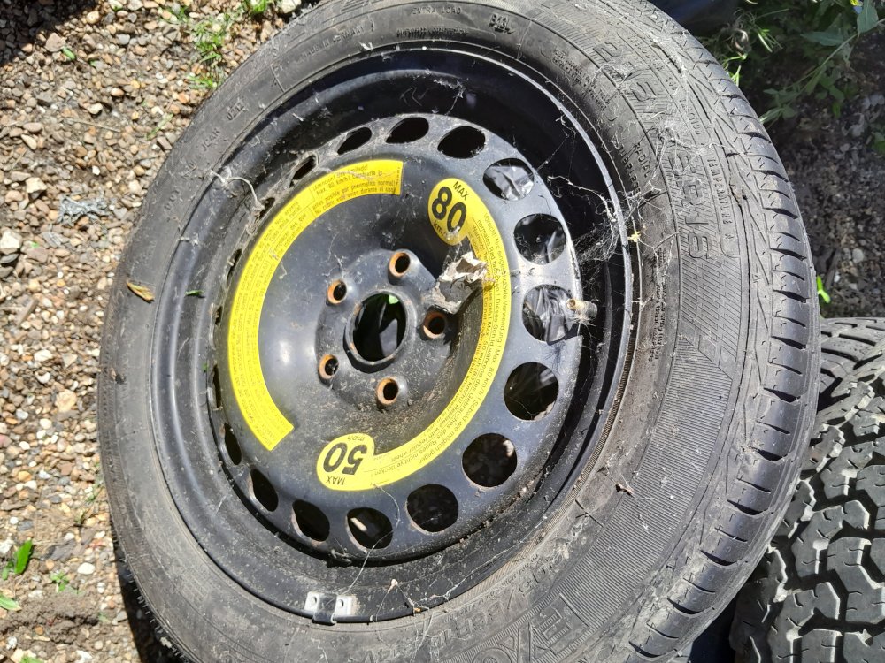 205/55r16 tyres on steels - Wheels & Tyres For Sale - BRISKODA
