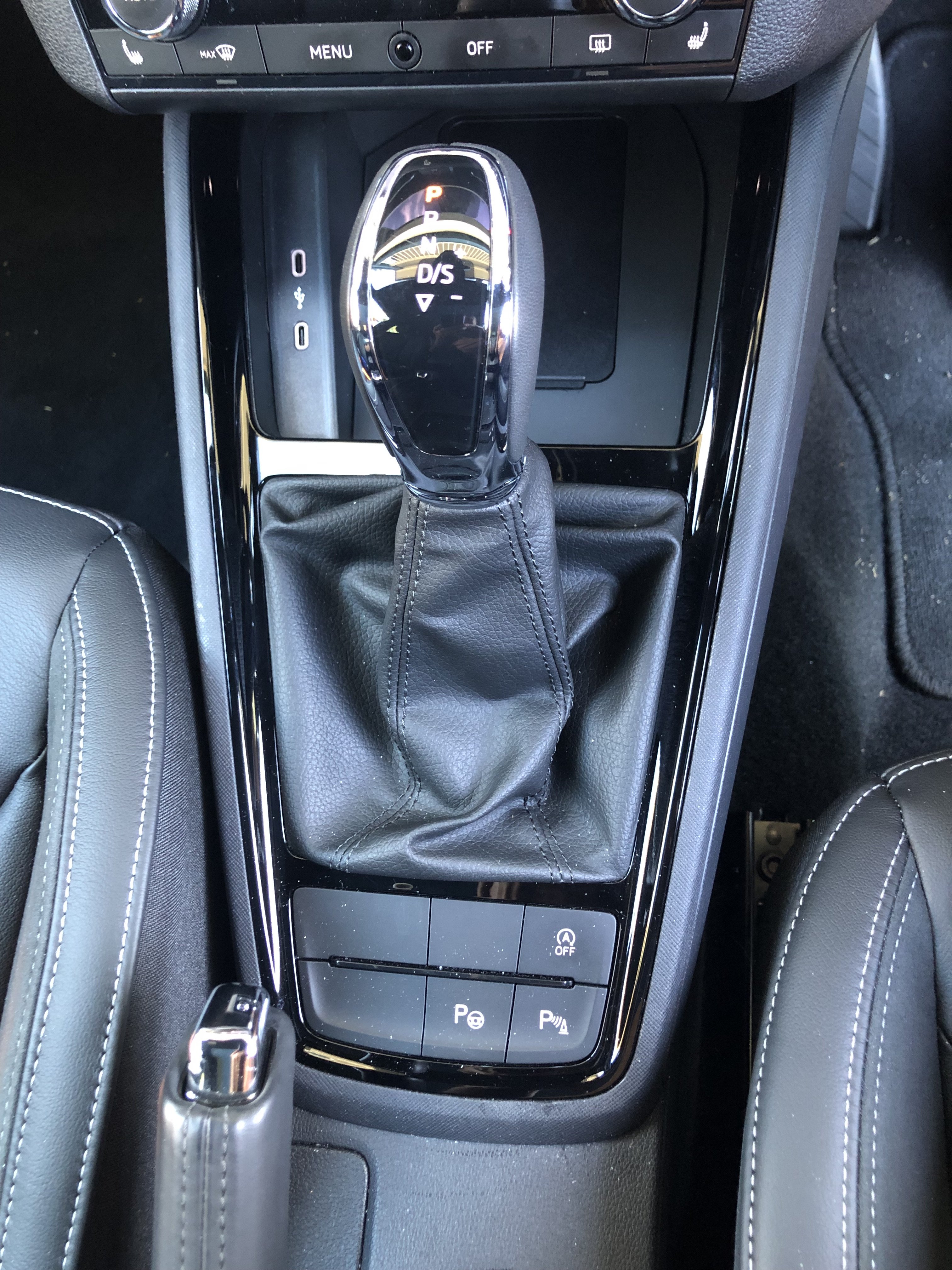 Charge pressure actuator Code P334B00 - Skoda Fabia Mk3 (2014-2021 ...