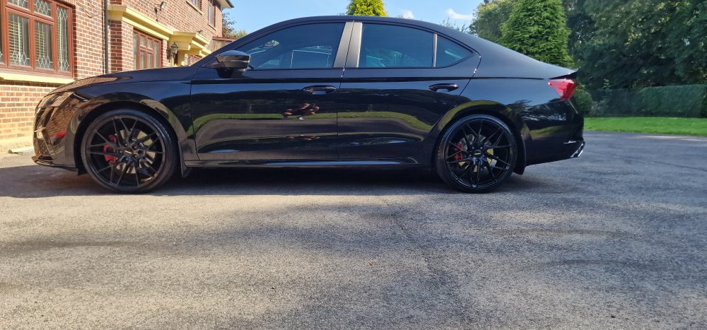 Lowering springs - Skoda Octavia Mk4 (2020 > ) - BRISKODA