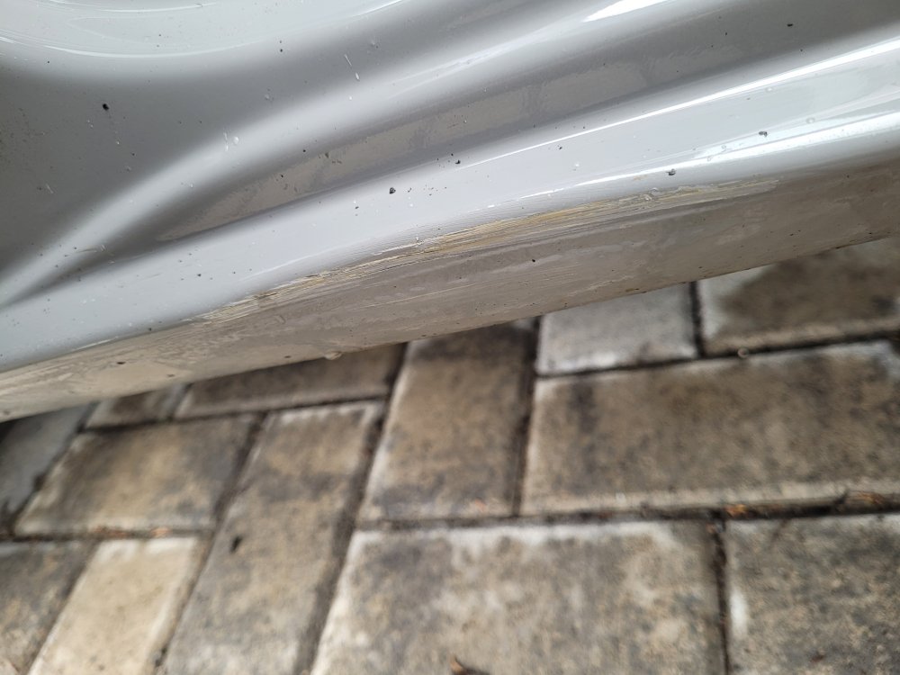 Damage to rocker panel? - Skoda Superb Mk3 (2015 - 2023) - BRISKODA