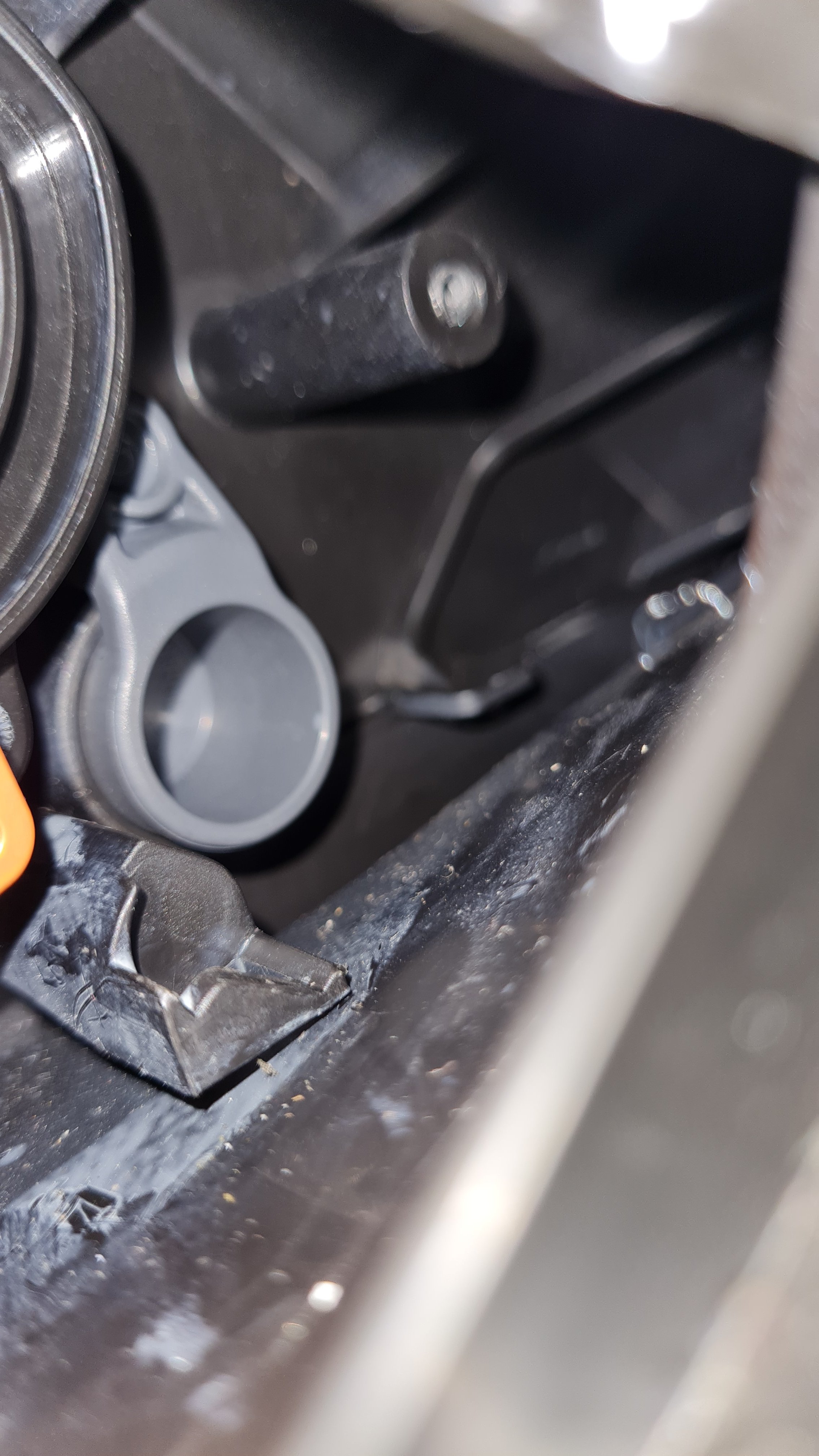 MK2 3T B6 fresh air recirculation flap motor part number - Skoda Superb ...