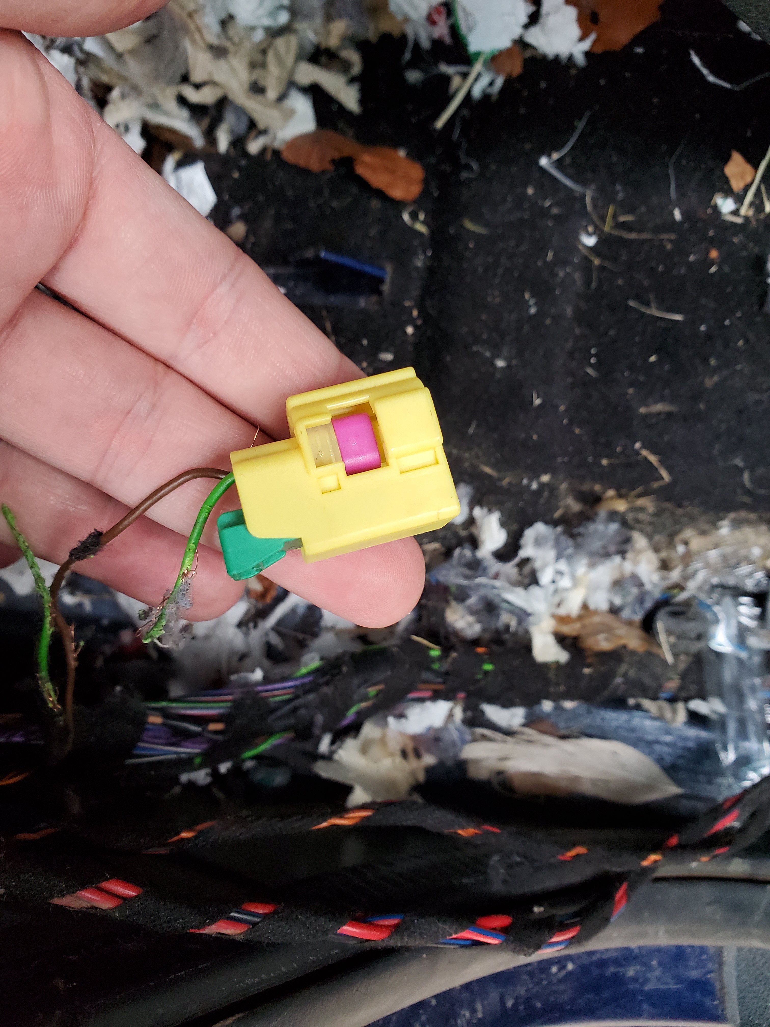 Skoda Superb Airbag Sensor - Scrap Needed - Skoda Superb Mk2 (2008-2015 ...