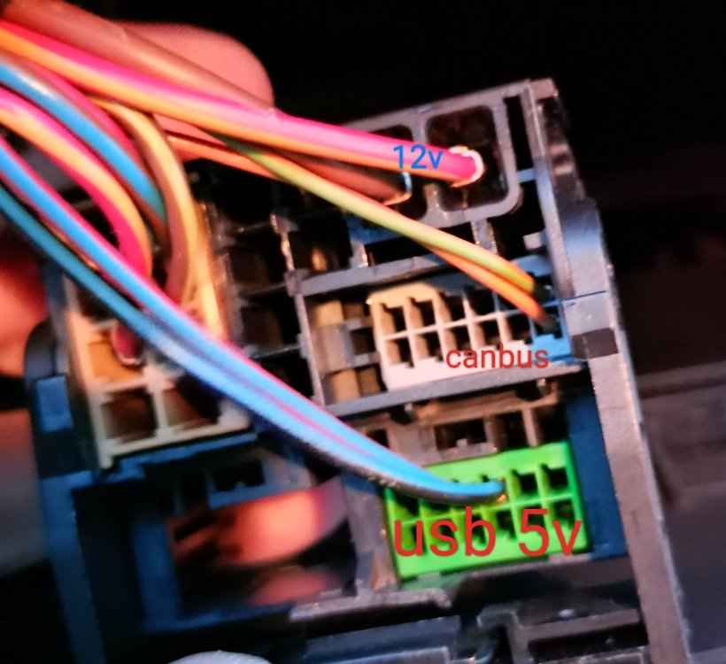 Diagram pinout radio LG WG8 L69SE2 - Škoda Citigo - BRISKODA