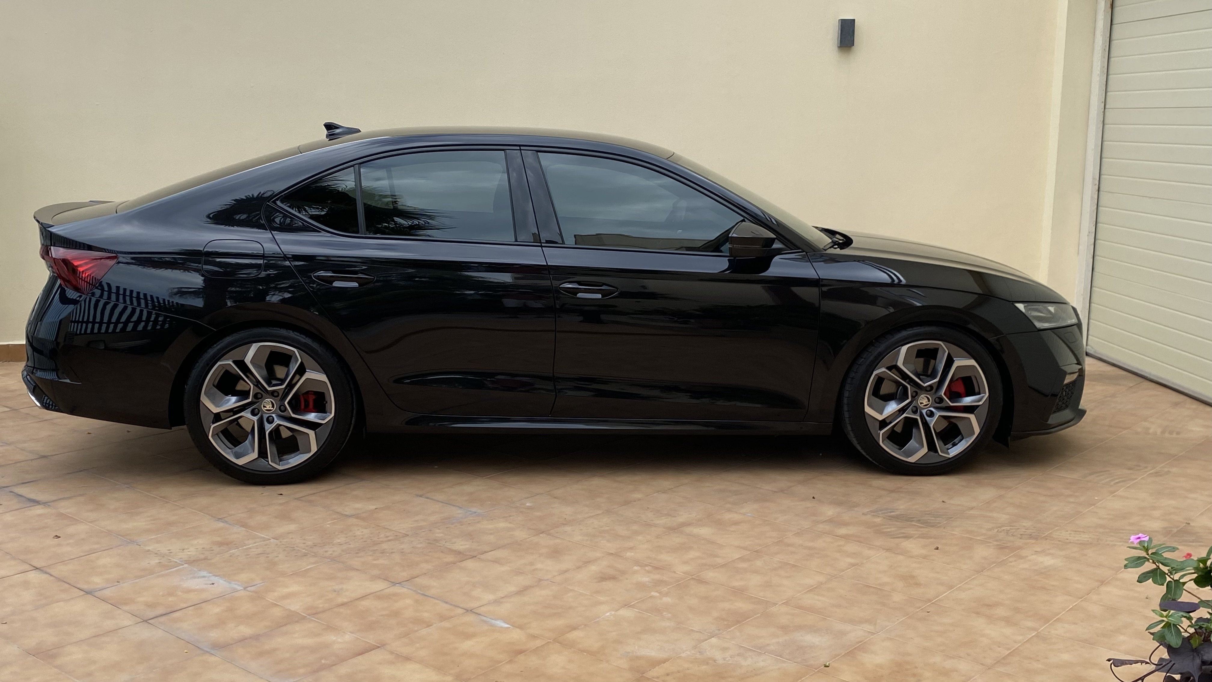 RacingLine lowering springs - Skoda Octavia Mk4 (2020 > ) - BRISKODA