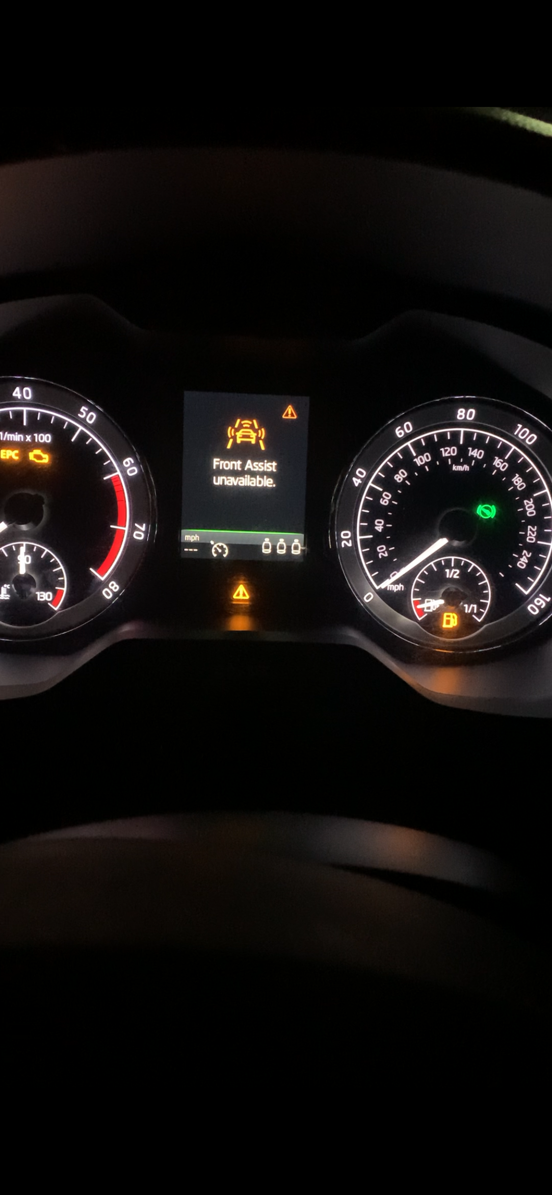 Skoda octavia 2017 SE L Tsi front Assist unavailable - Skoda Octavia ...