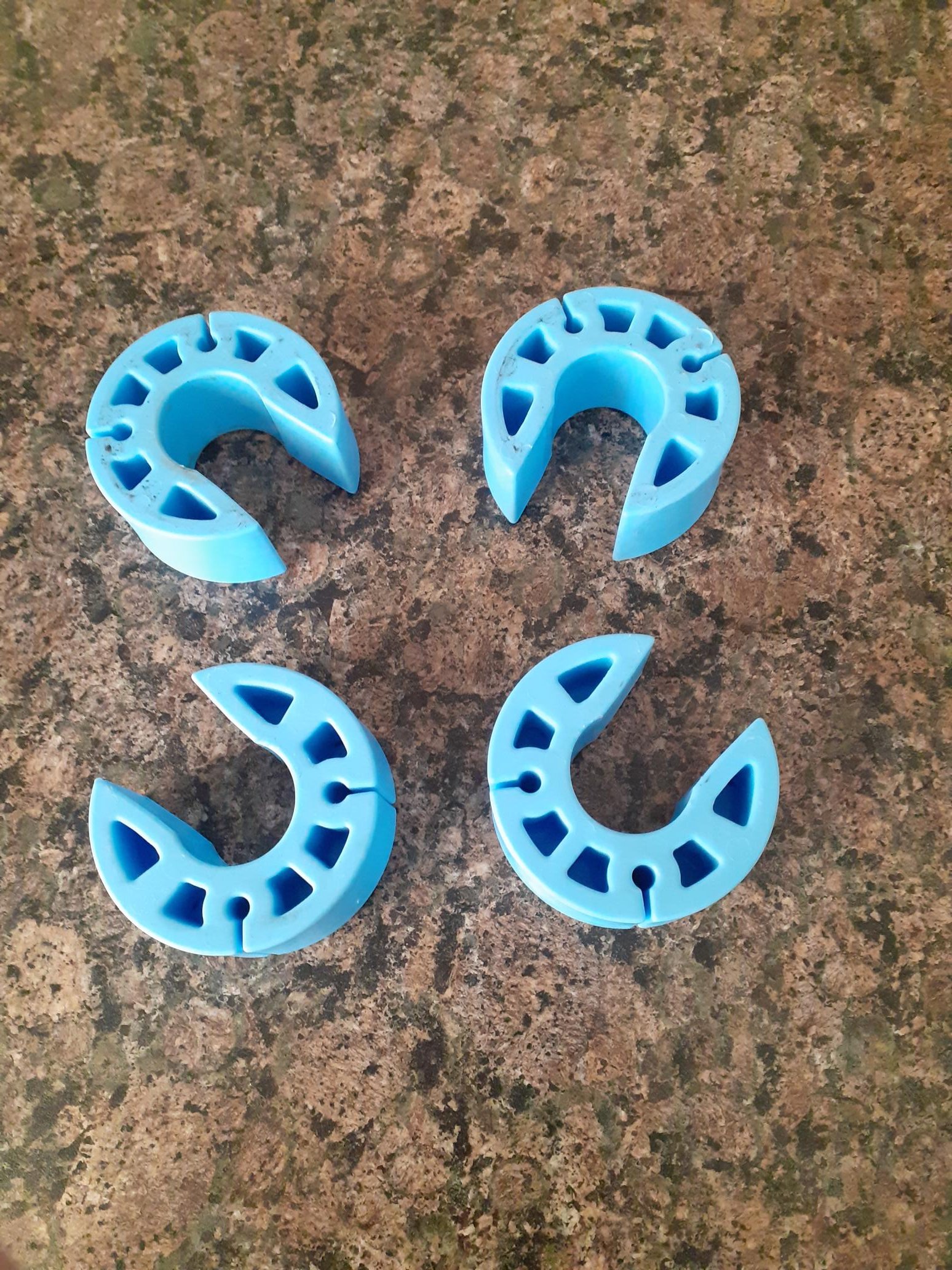 Front suspension crashing - shock absorber transport blocks - Skoda ...