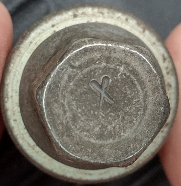 Locking wheel nut and bolt - Skoda Octavia Mk3 (2013 - 2020) - BRISKODA