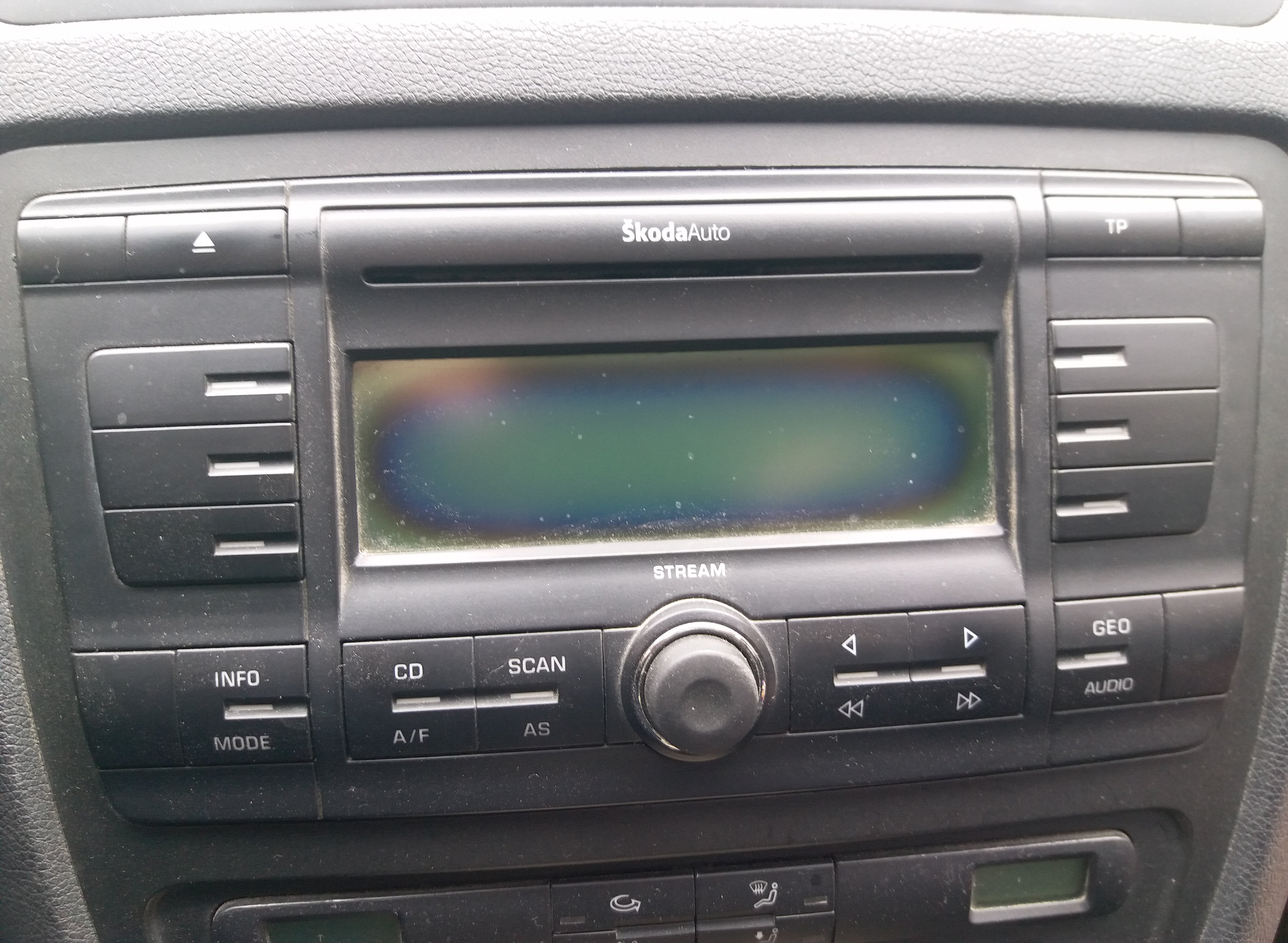Stream Cd Radio Player - Skoda Octavia Mk2 (2004 - 2013) - BRISKODA