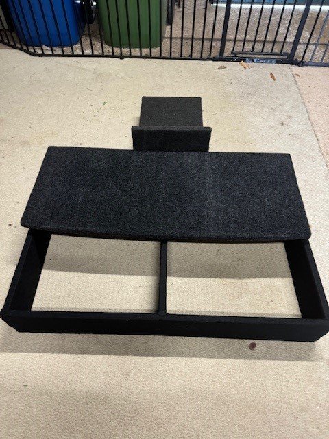 NOW SOLD - Skoda Yeti Custom Boot Floor and Dog Guard / Tailgate Guard ...