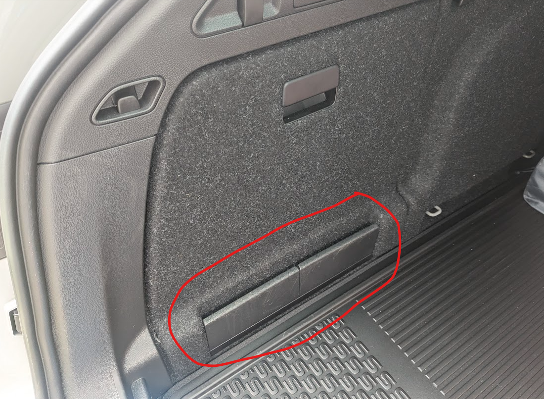 Facelift boot side storage compartment - Skoda Superb Mk3 (2015 - 2023 ...