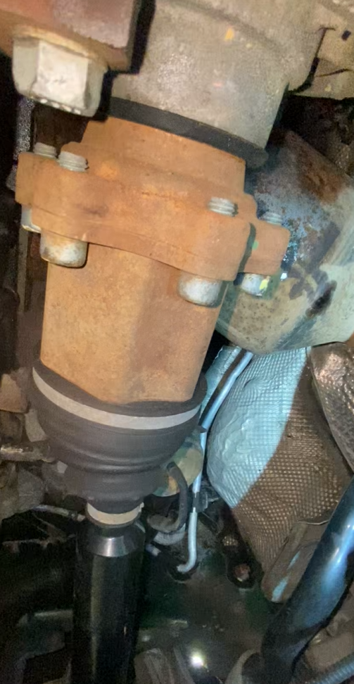 Driveshaft to transmission bolt identification - Skoda Octavia Mk2 ...