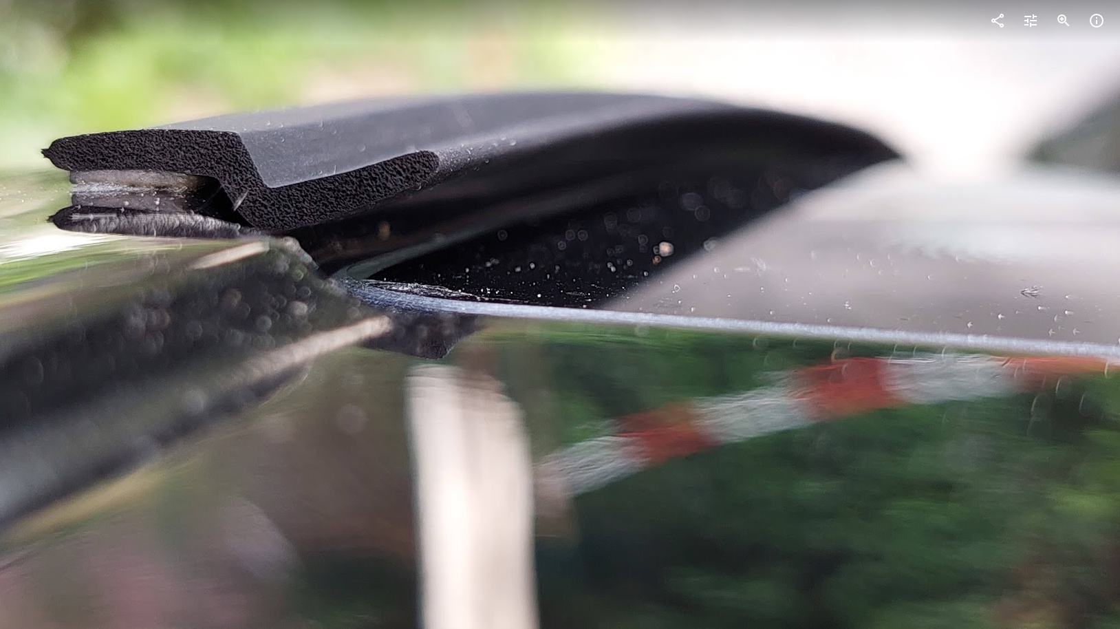 Windscreen Rain Deflectors on A-Pillars - Skoda Superb Mk3 (2015 - 2023) - BRISKODA