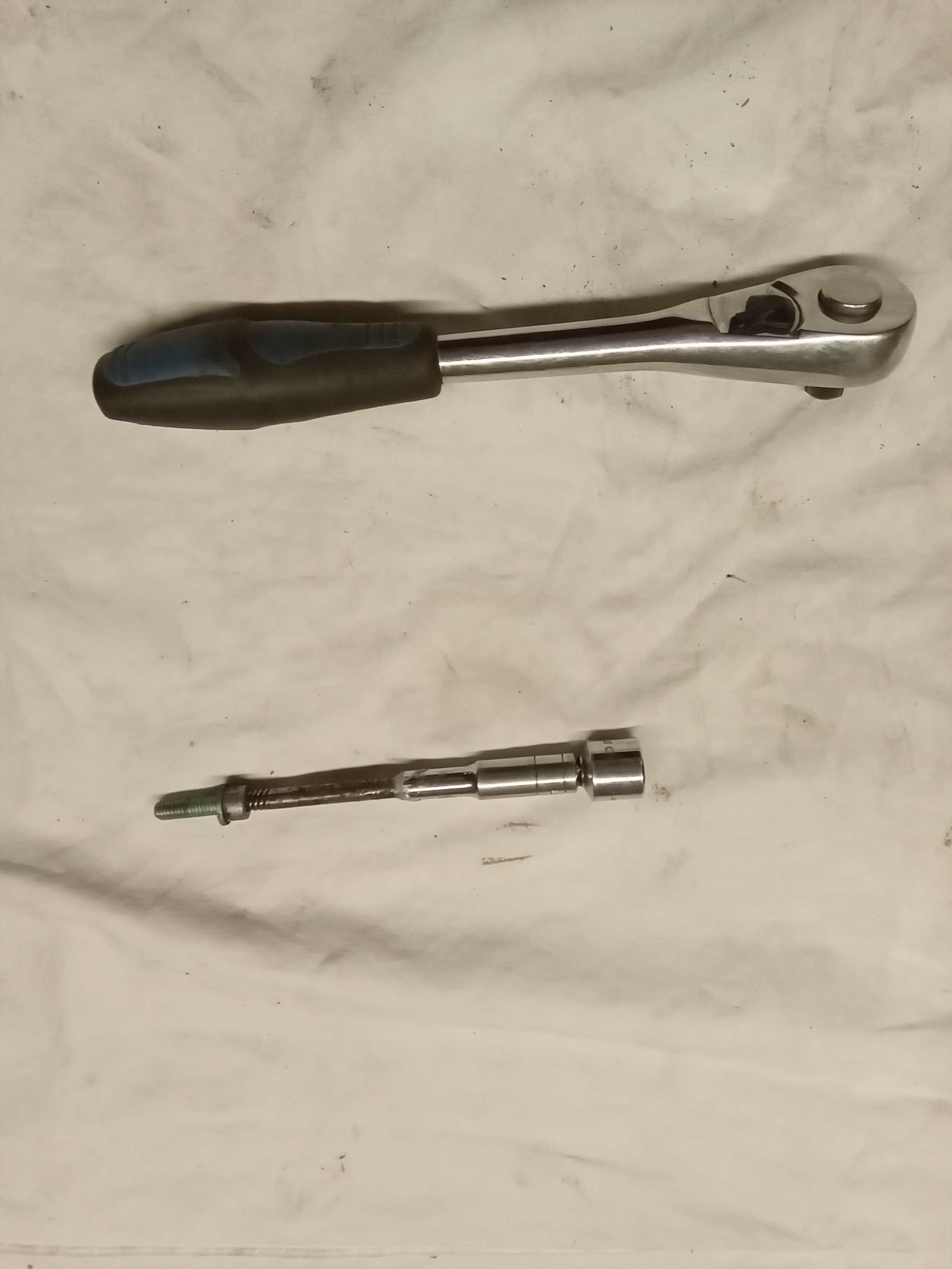 EGR, stripped bolt head. - Skoda Fabia Mk1 (1999-2007) - BRISKODA