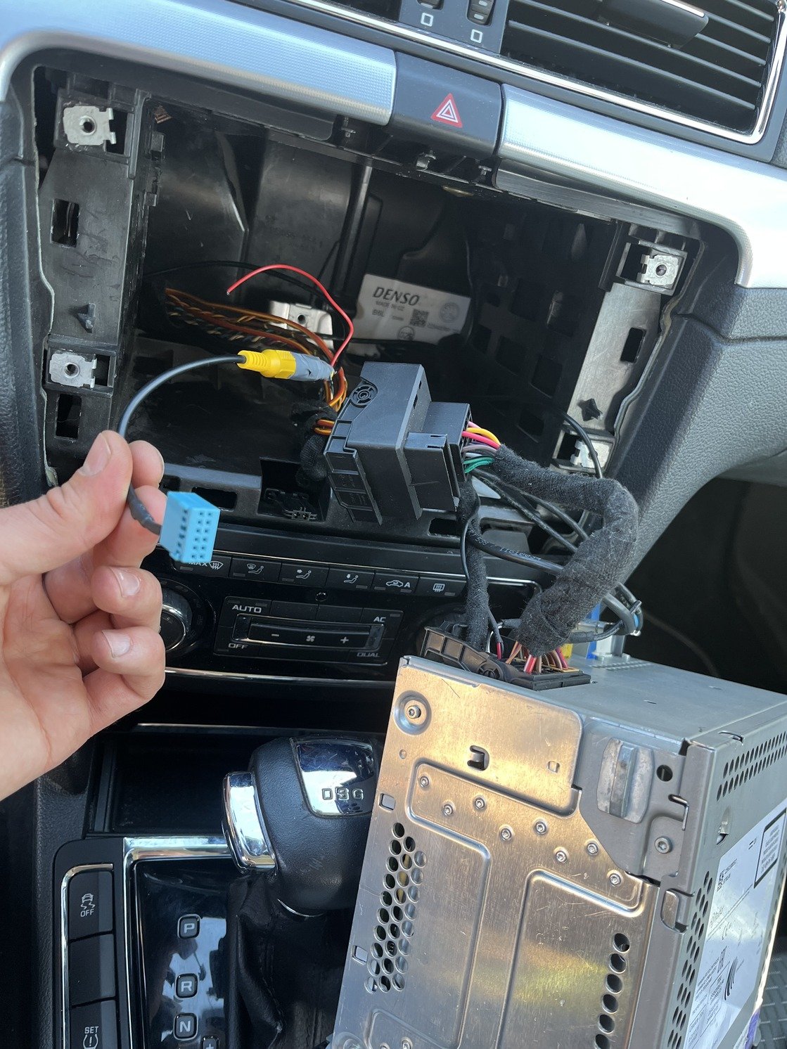 Retrofit camera for MIB STD2 PQ - Skoda Superb Mk2 (2008-2015) - BRISKODA