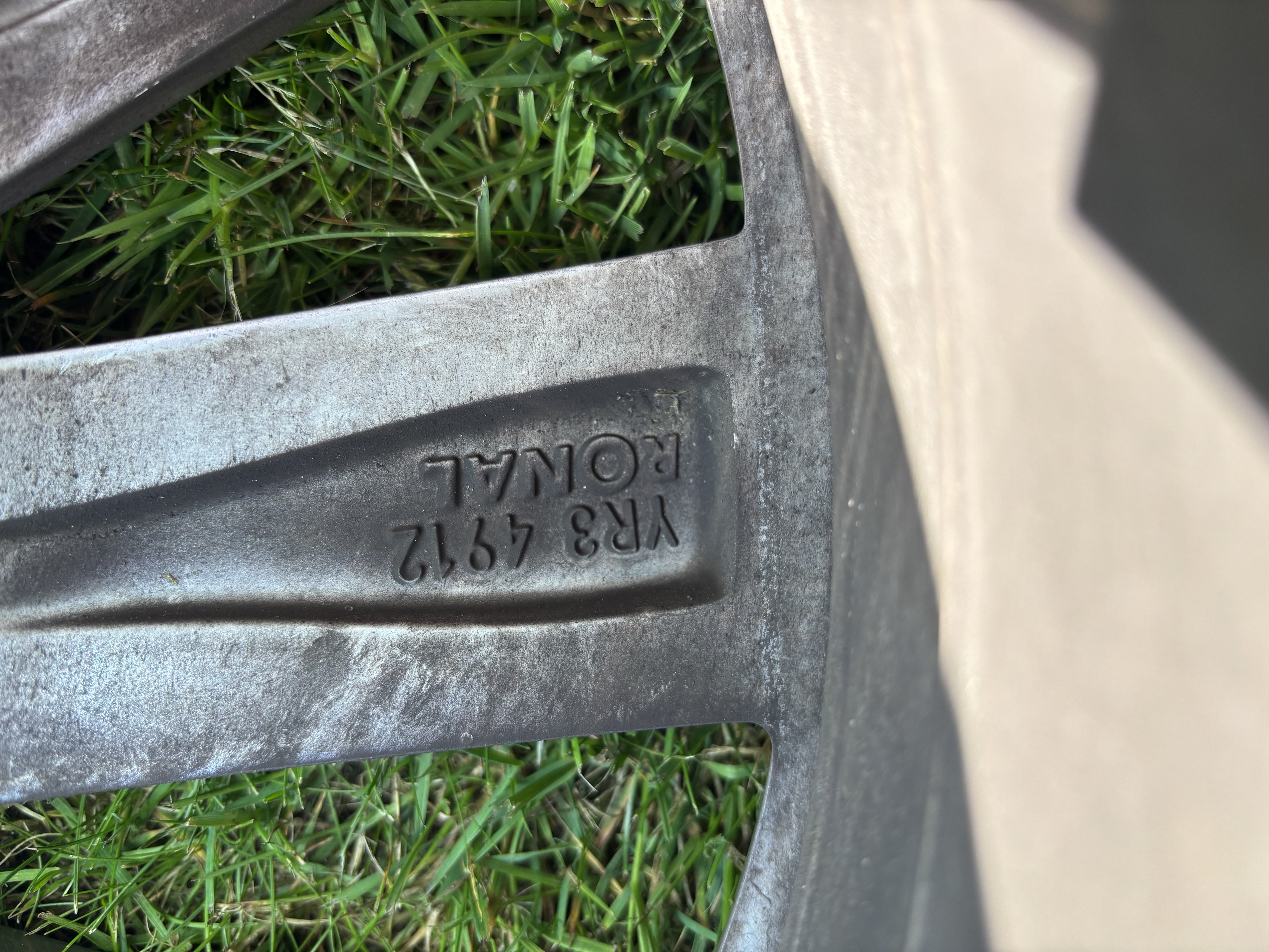 Octavia Mensa aero silver wheels - Skoda Karoq - BRISKODA