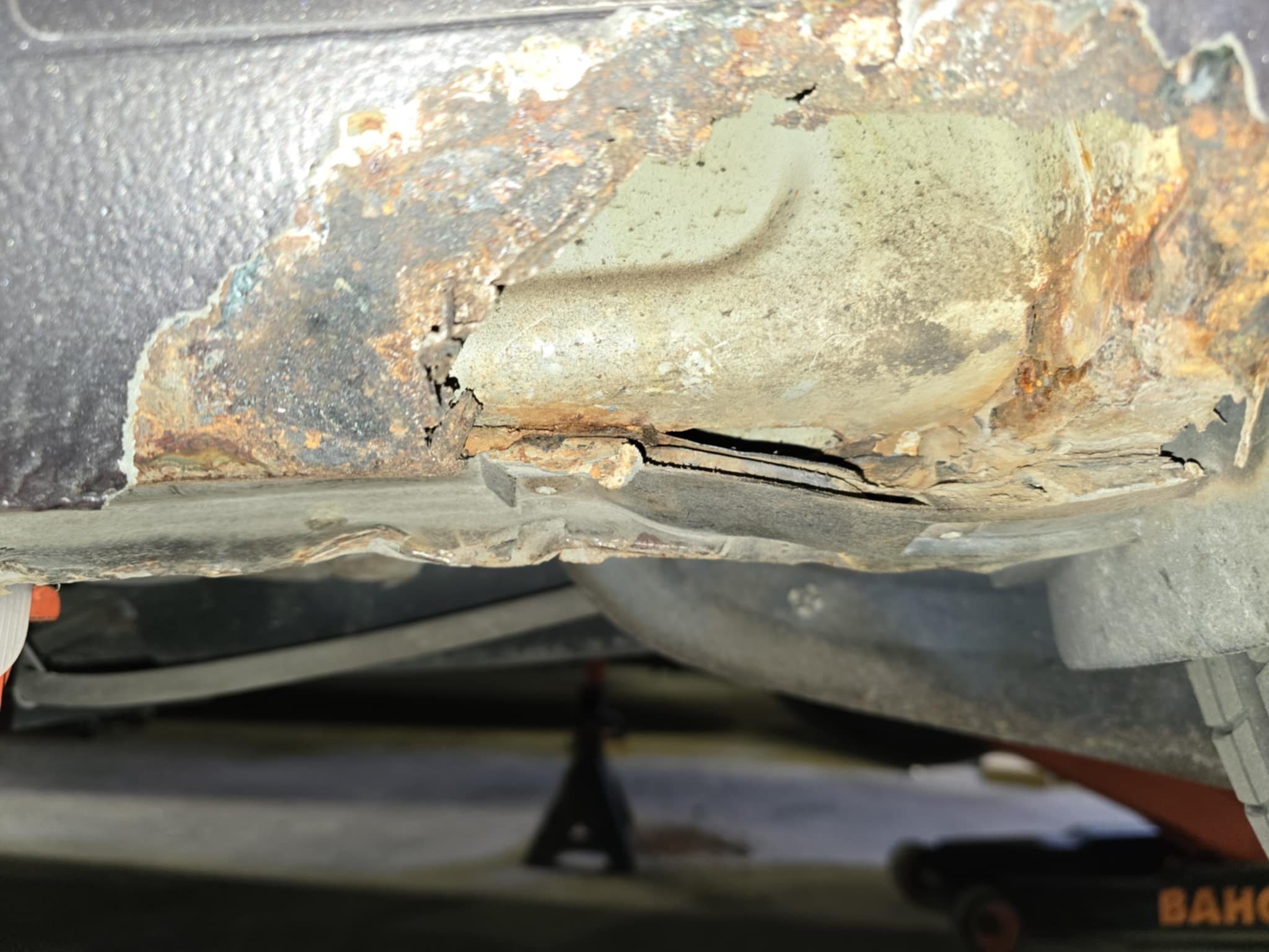 Skoda superb mk2 estate 2010 rear wheel arch rust - no repair part ...