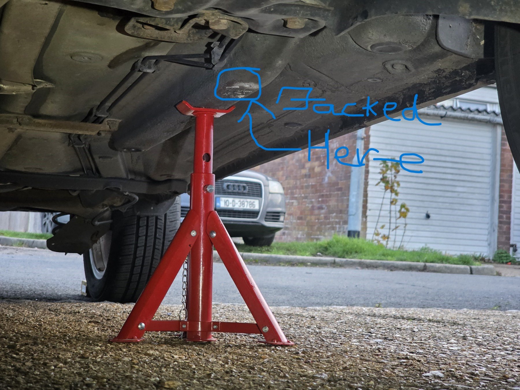 Was this a safe place to support my Fabia Mk2 with axle stands? (photo ...