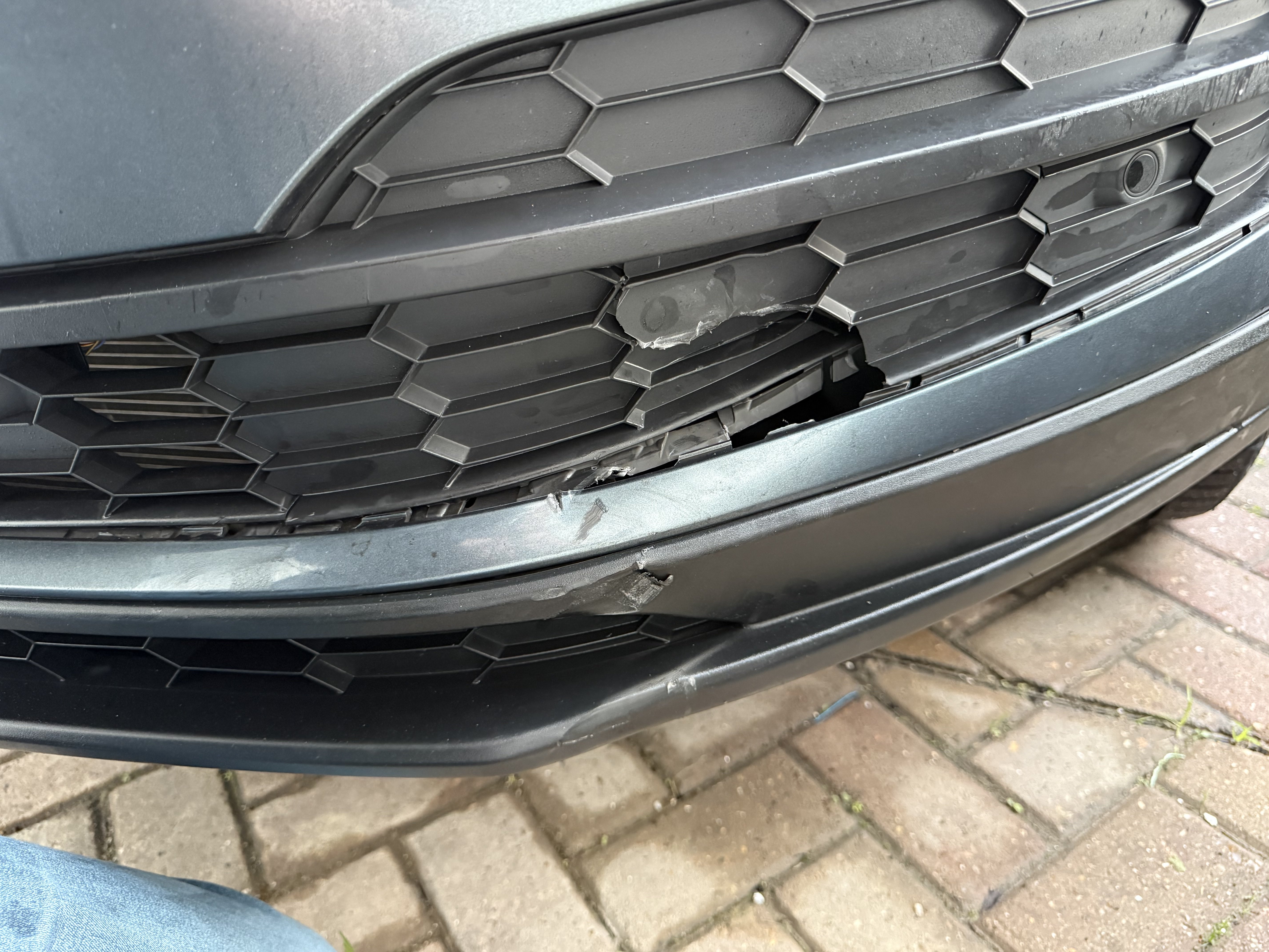 Hello and back again - Hellos and Goodbyes - BRISKODA